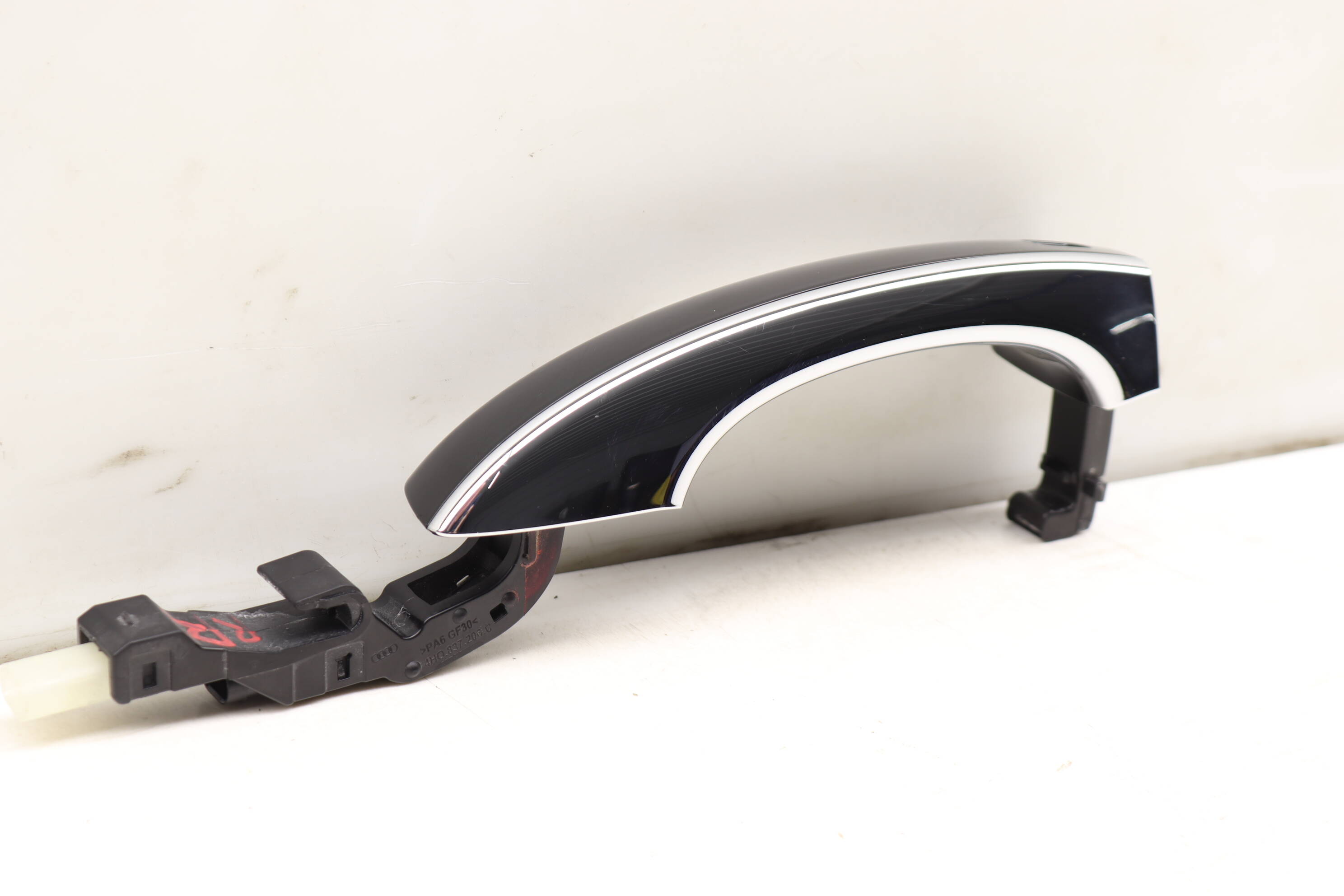 Audi Right Exterior Door Handle 4H0837206C