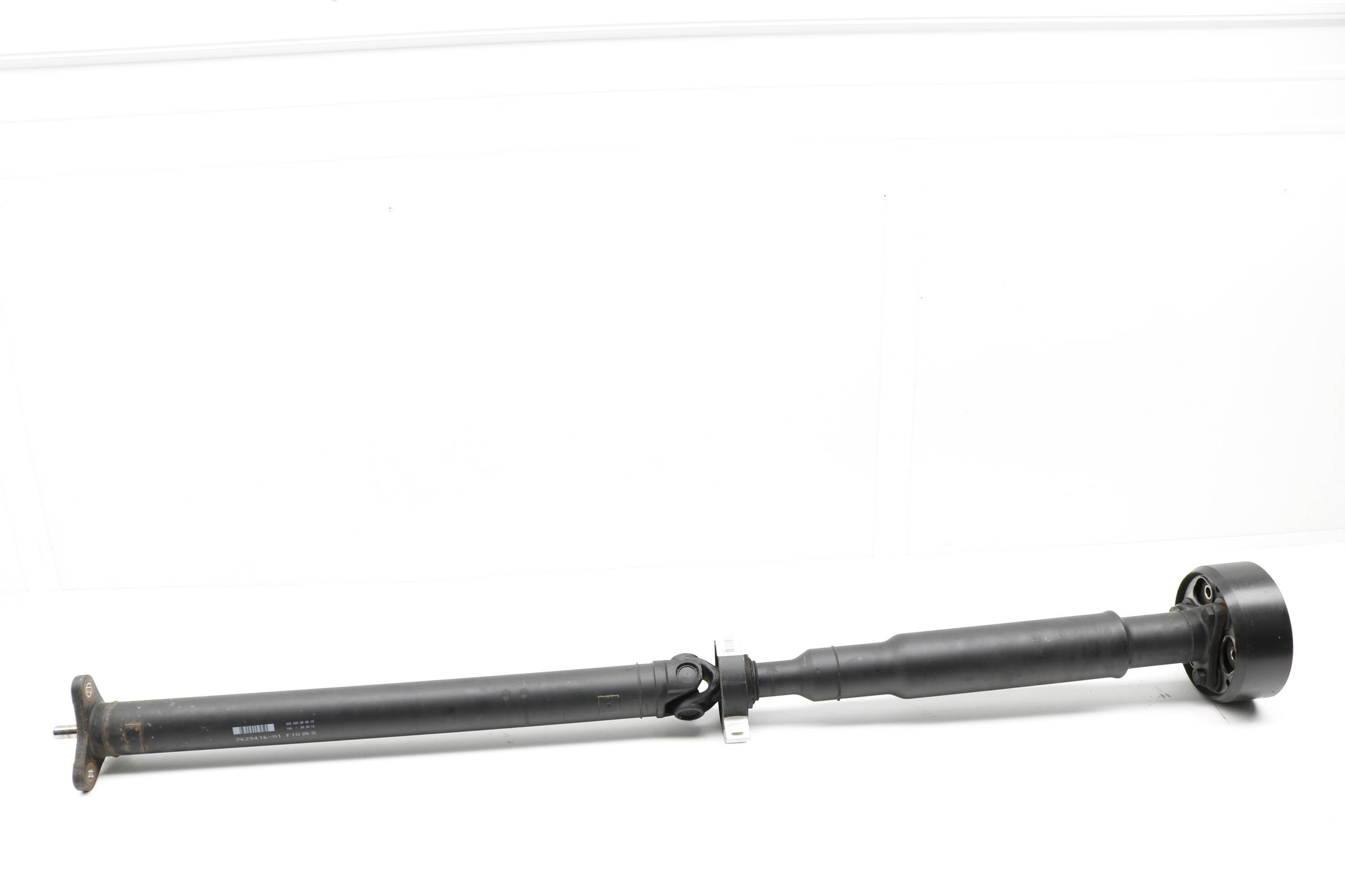 BMW Rear Driveshaft / Propeller Shaft (528i xDrive) 26107629416