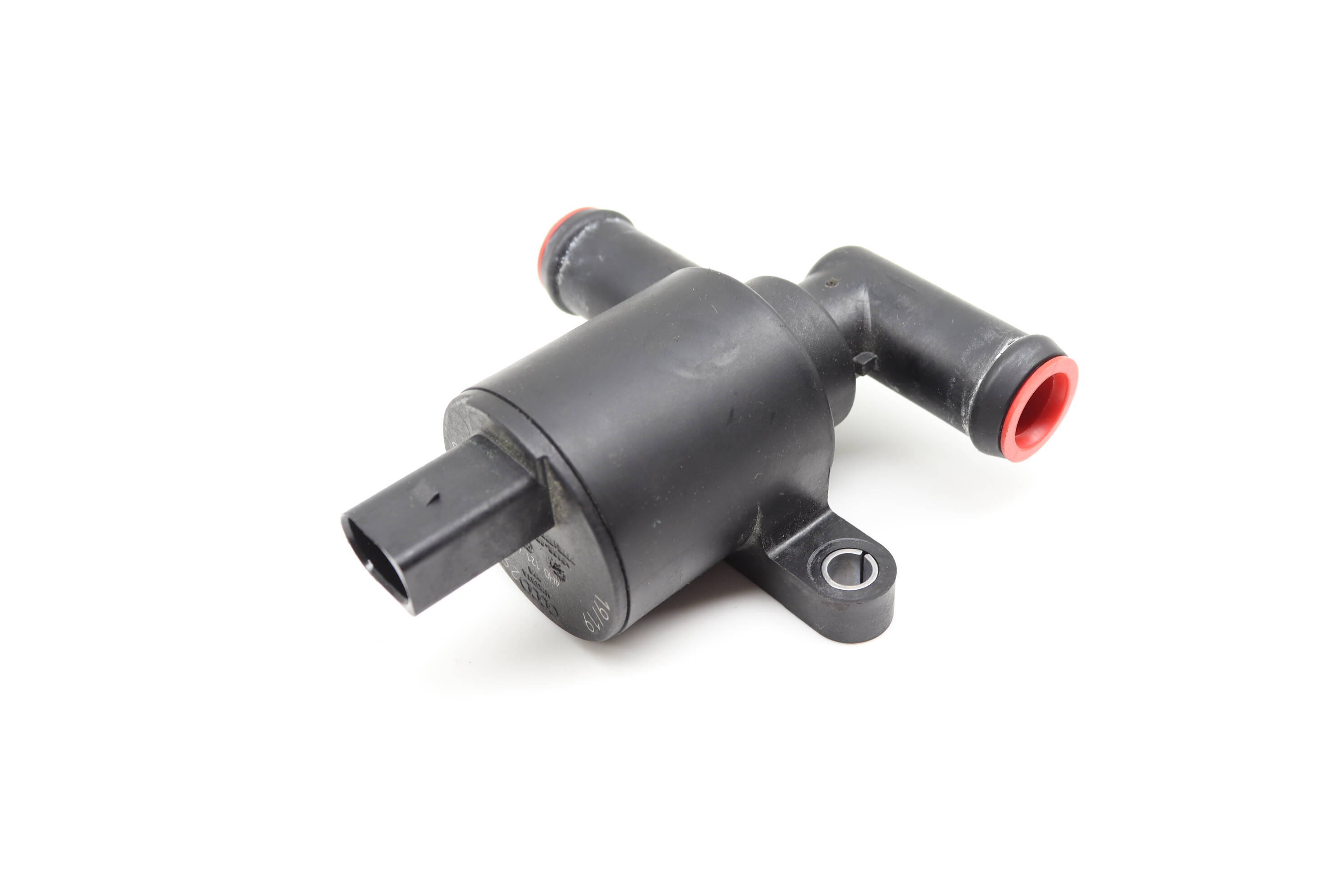 Audi Coolant Hose / Line (Q3, Q3 Quattro) 5N0122073AA