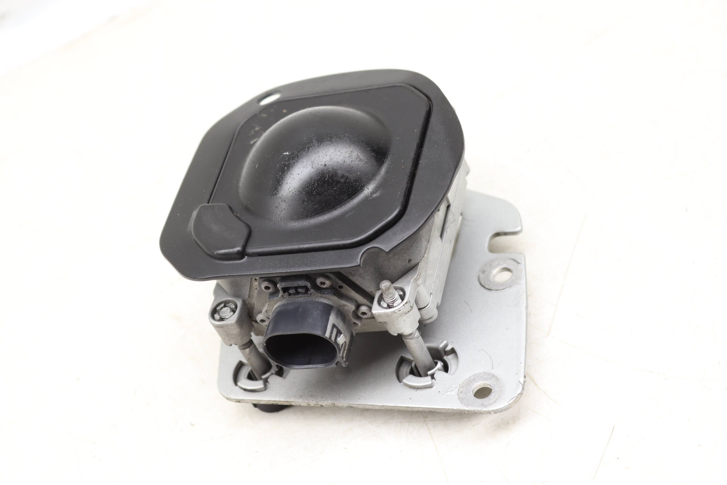 Audi Adaptive Cruise Control Distance Sensor / Radar (Master)