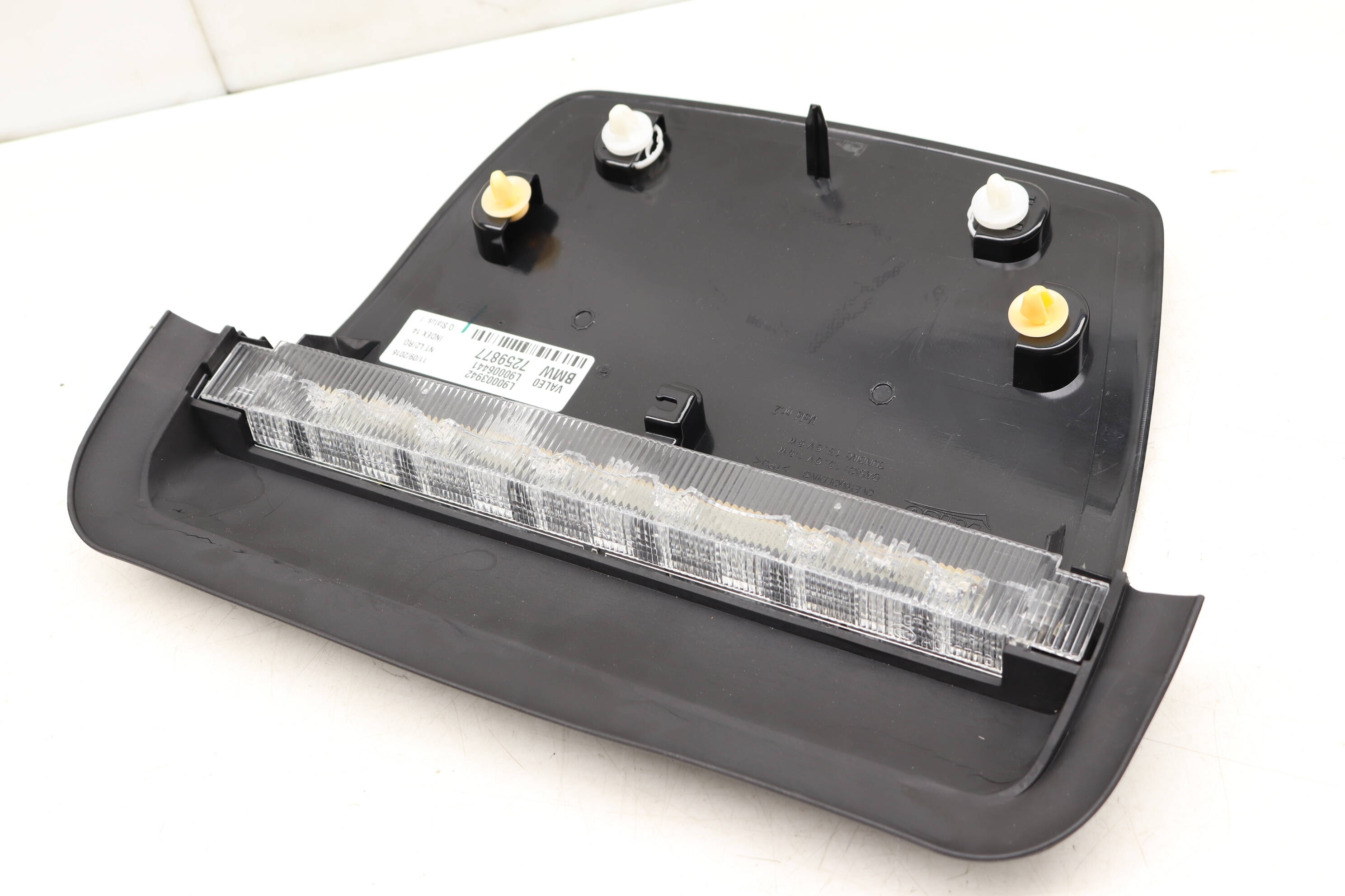 WolfAutoParts.com - REAR - CENTER / THIRD BRAKE LIGHT - BMW 320I XDRIVE ...