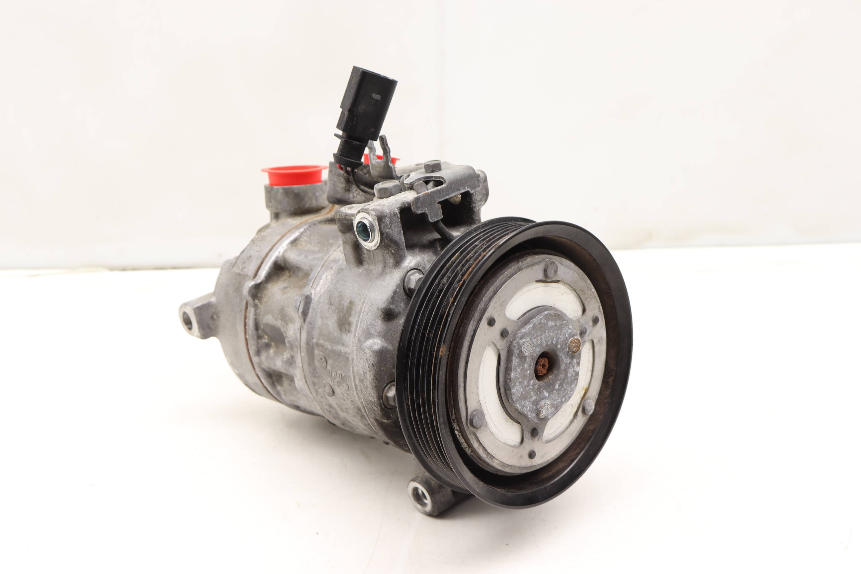 Audi Ac Compressor (A6 Quattro, Q7, A7 Quattro, A6) 4M0820803K