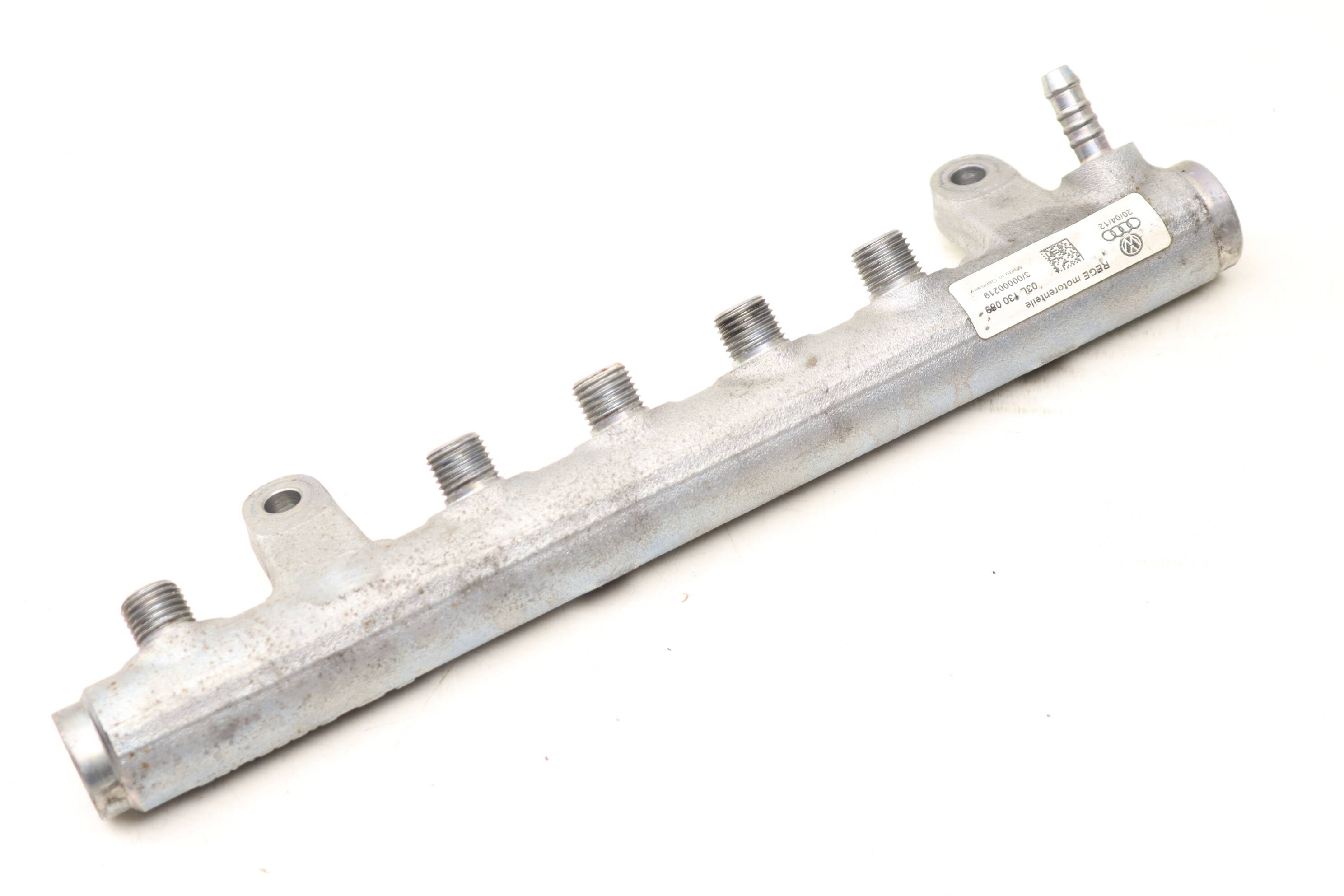 VW Fuel Rail (Golf, Jetta, Beetle) 03L130089