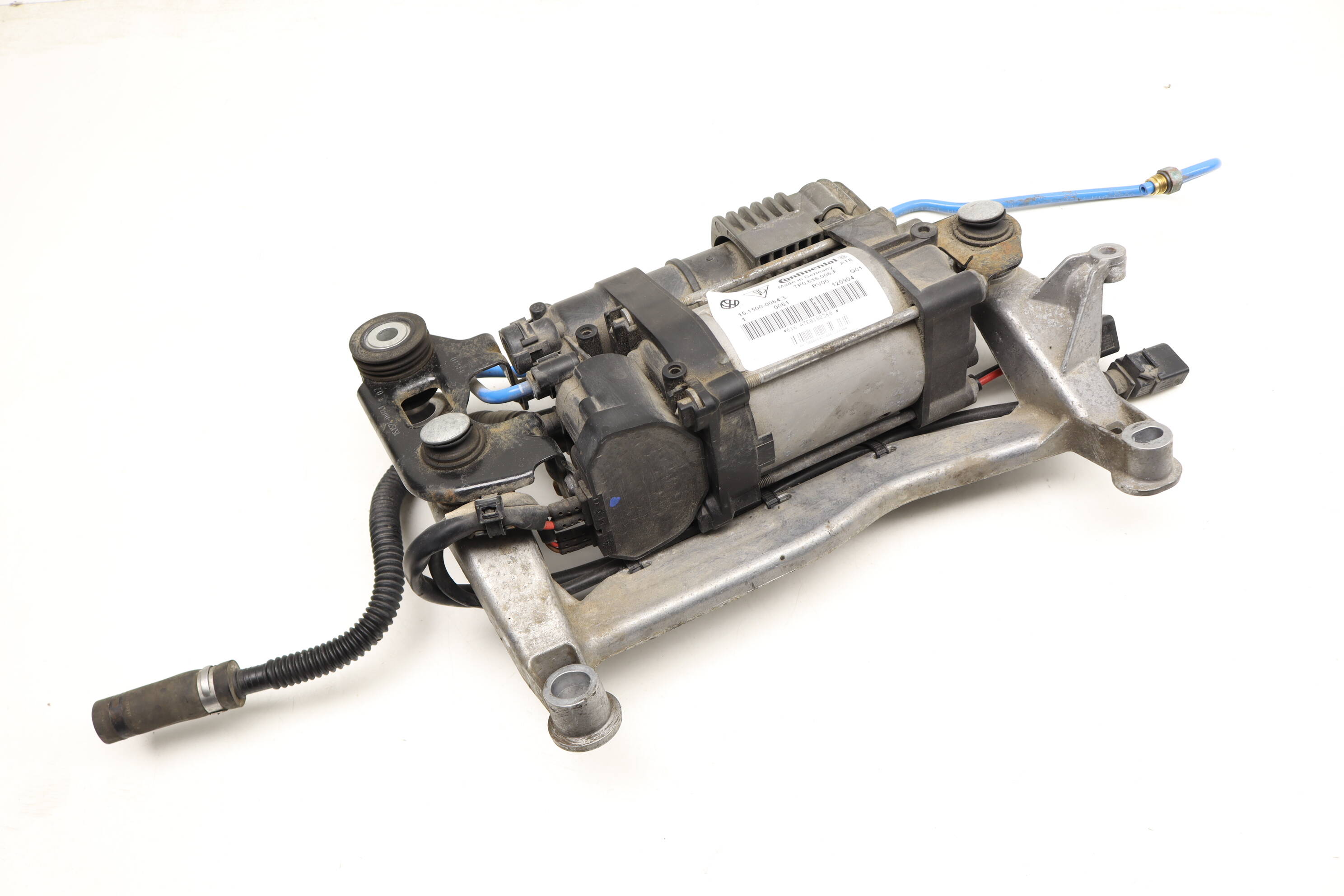 Porsche Air Suspension Compressor / Pump (Cayenne) 7P0616006F