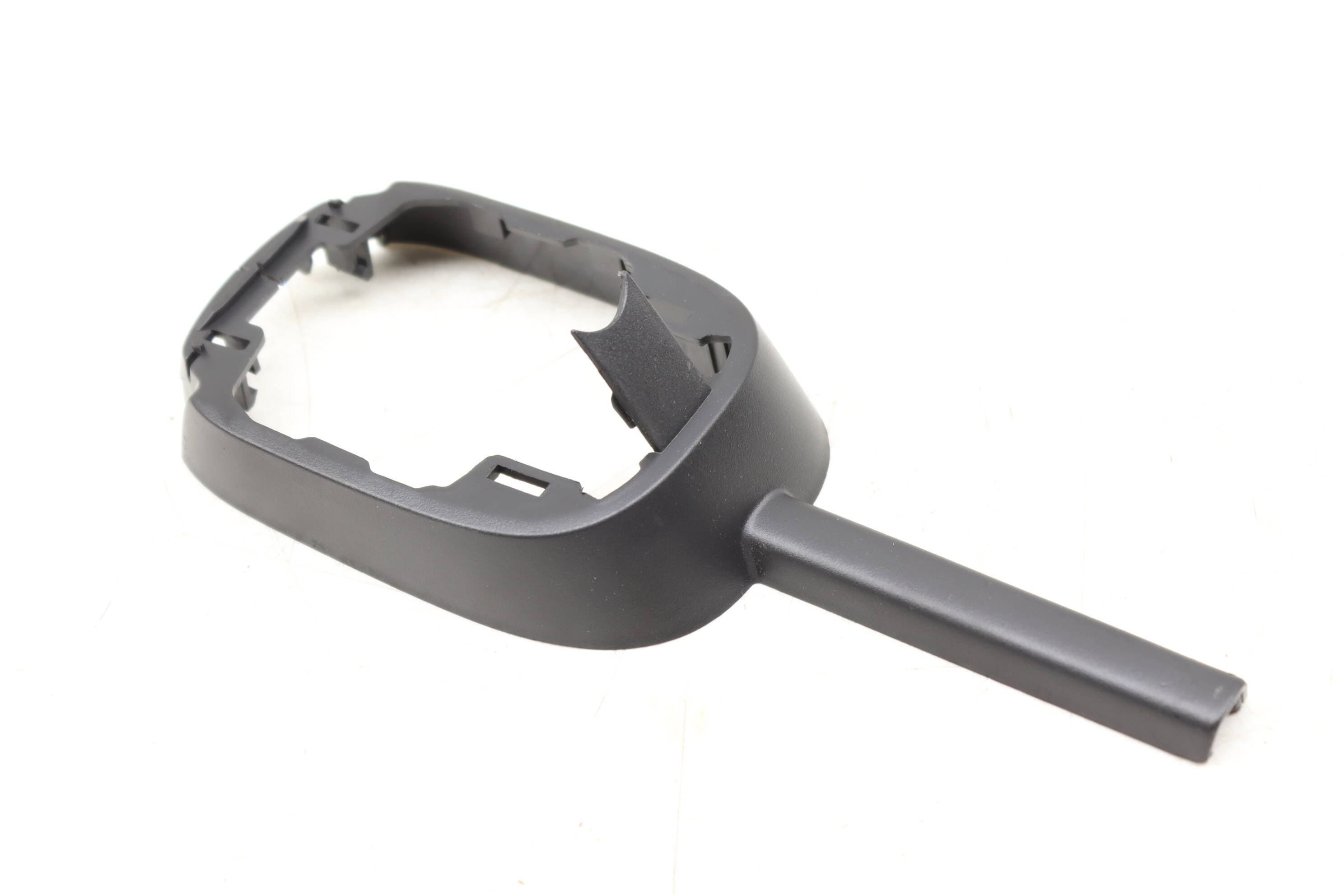 VW Rear View Mirror Wiring Conduit (Upper) (Touareg) 7P6857594