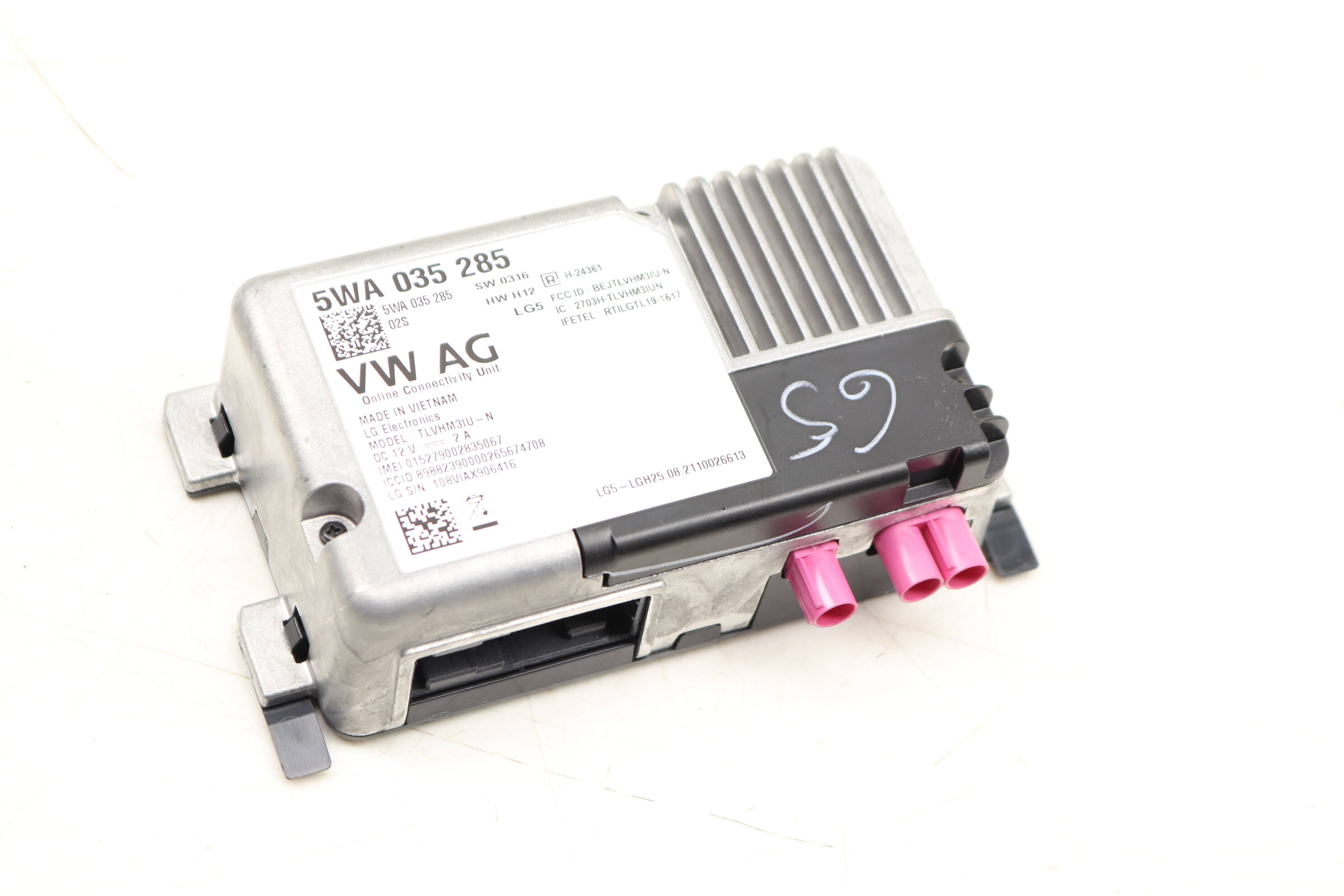 VW Online Services / Phone Control Module 5WA035285