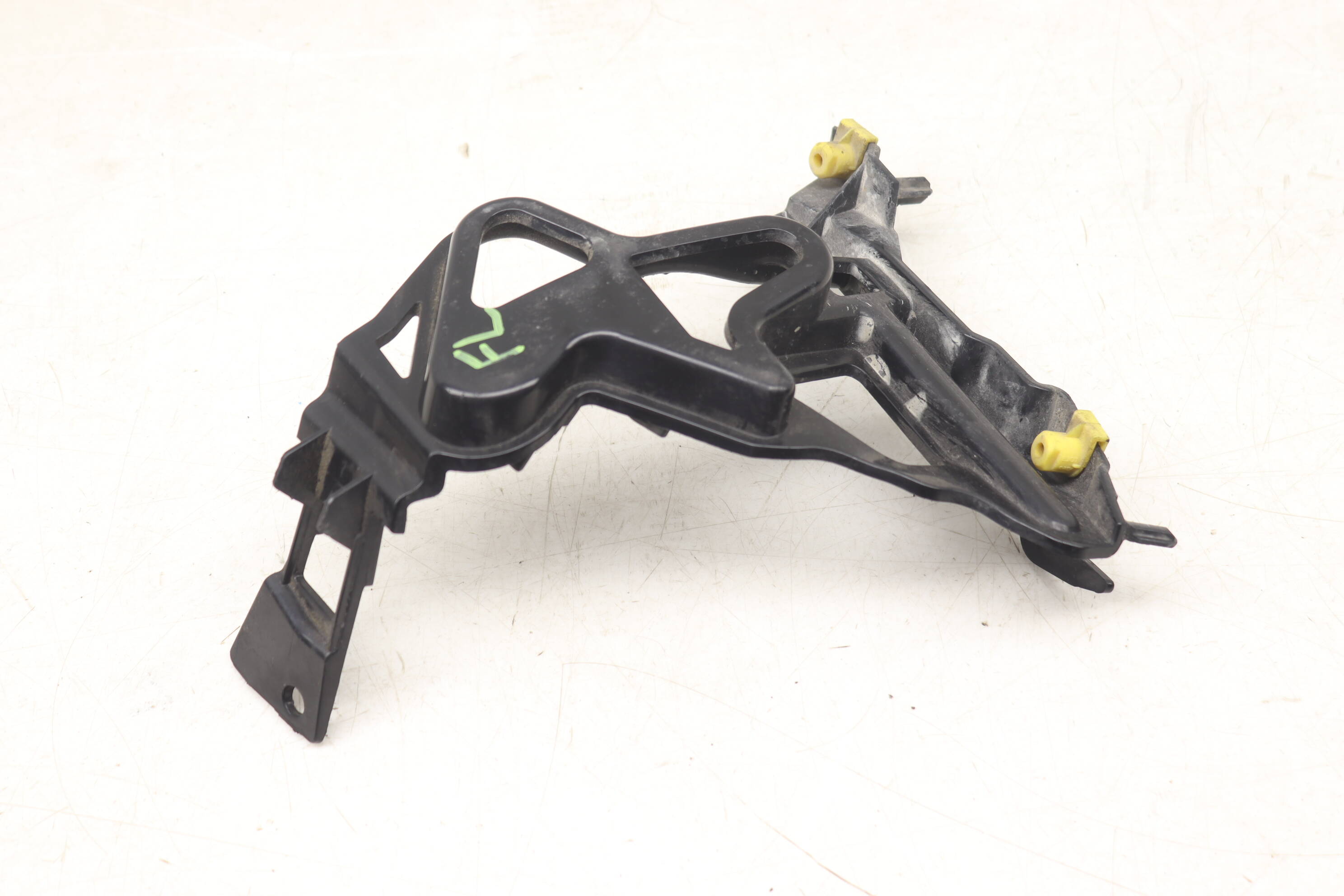 BMW Front Left Bumper / Fender Support Bracket 51647046351