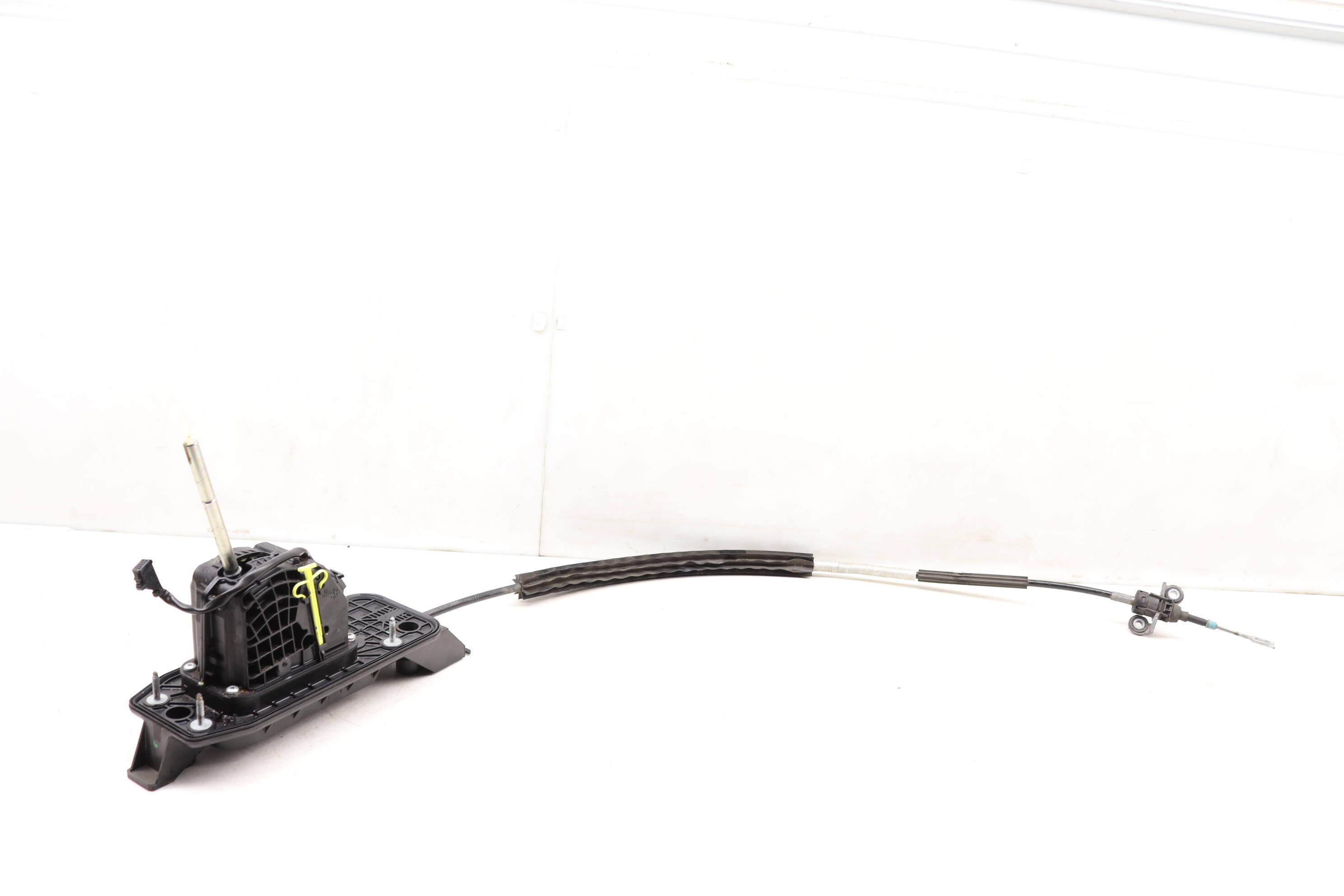 VW Automatic Shifter Assembly W/ Linkage 5K1713025CD