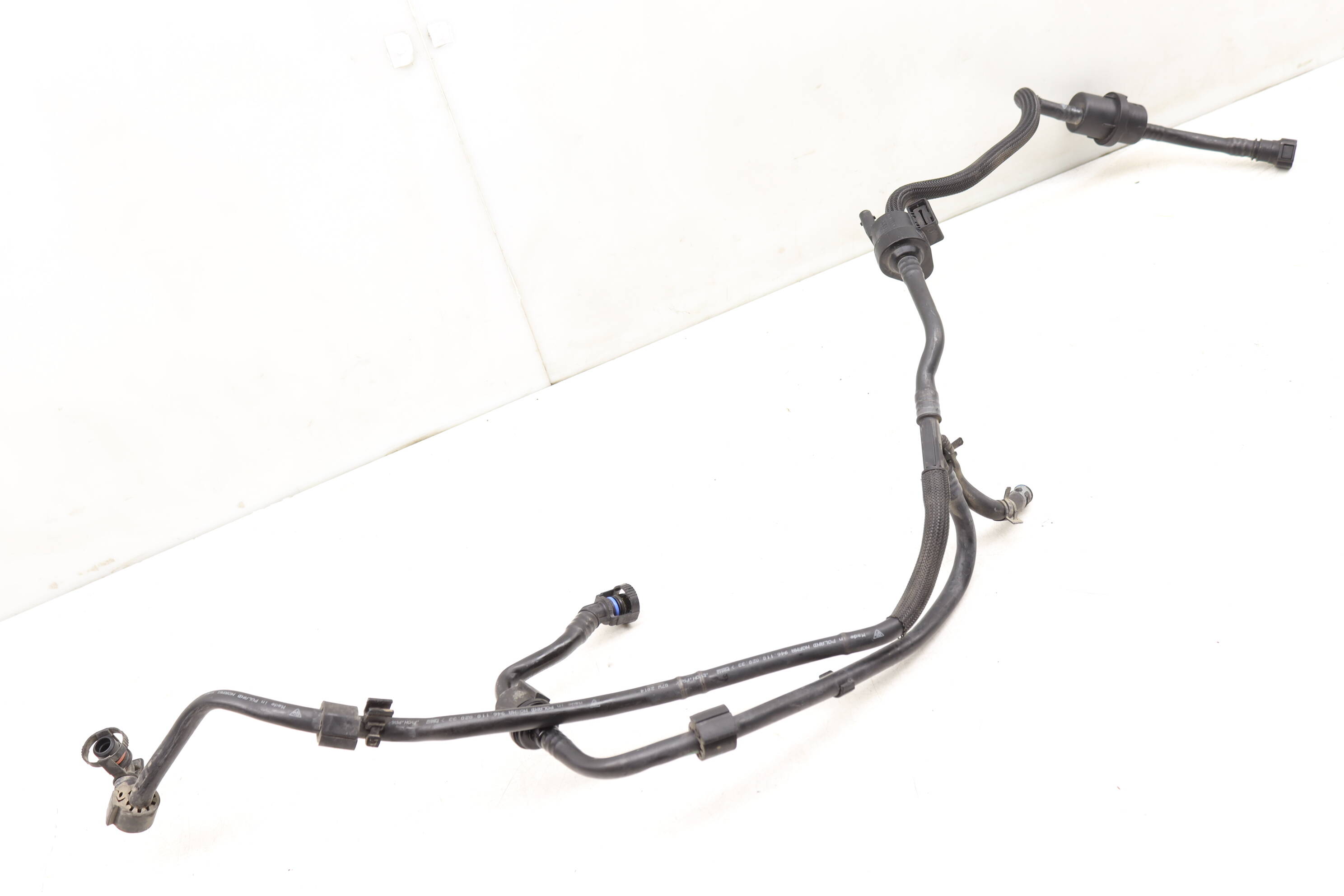 Porsche Fuel Tank Breather Hose / Line (Macan) 94611002033