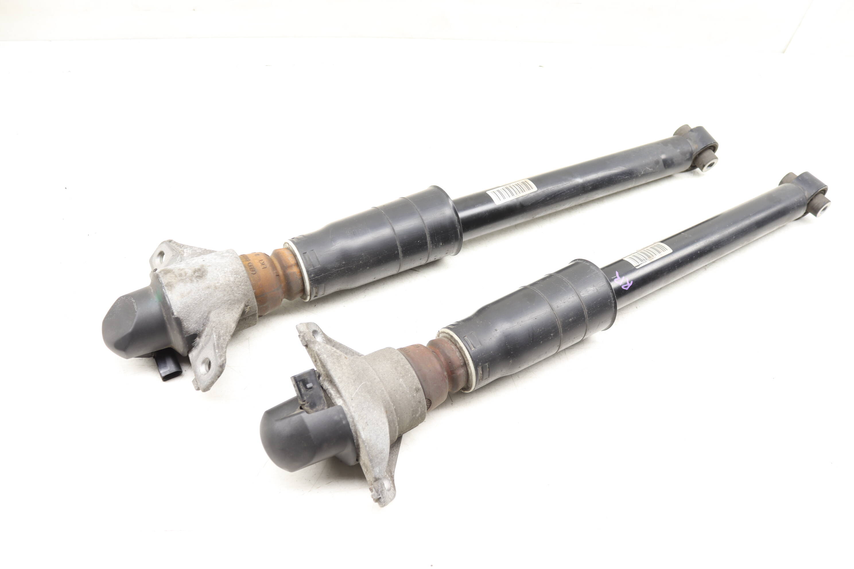 Audi Rear Strut / Shock Absorber Set 8W0616025F