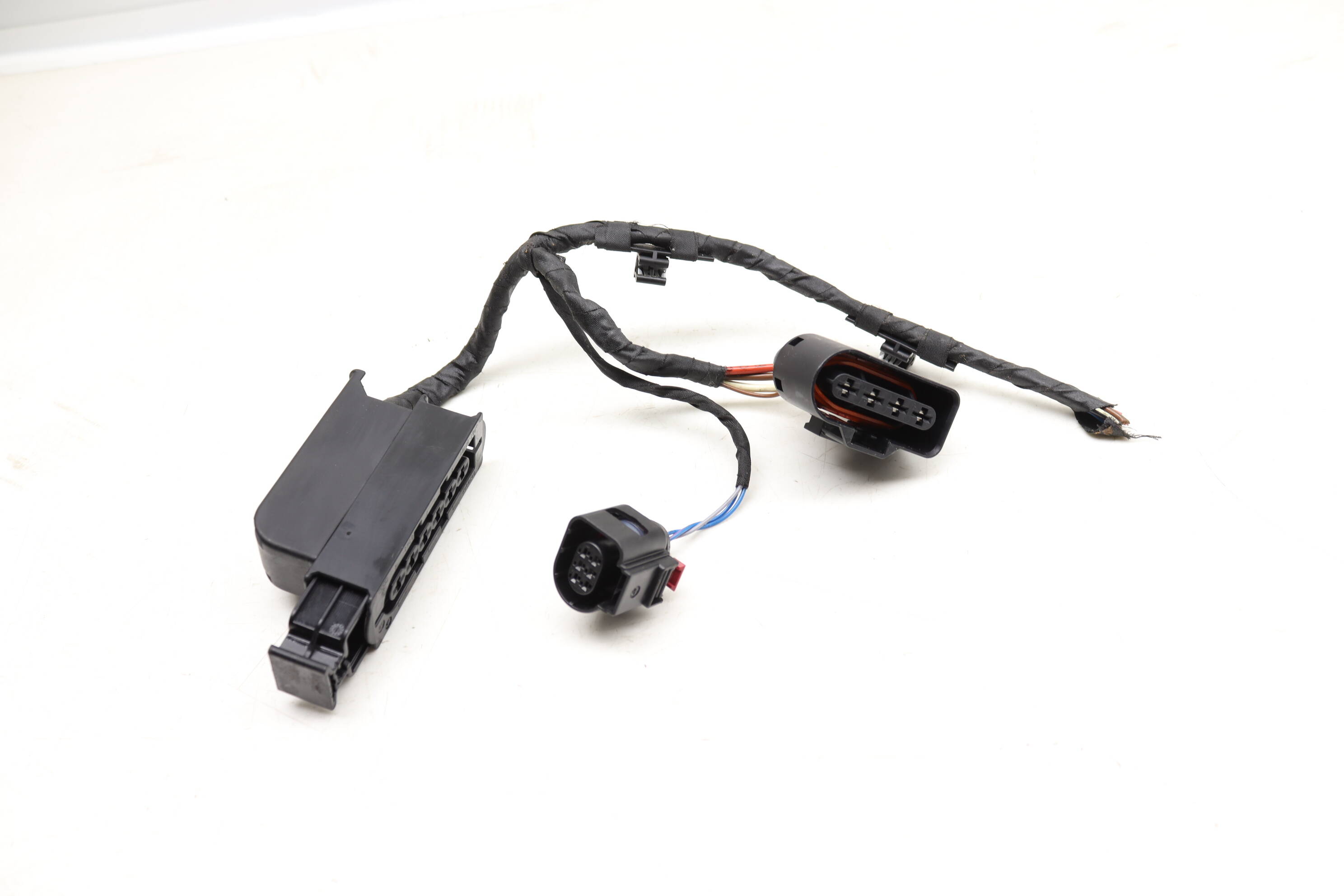 Audi In-Tank Fuel Pump Wiring Connector / Pigtail (Q7, Q8)