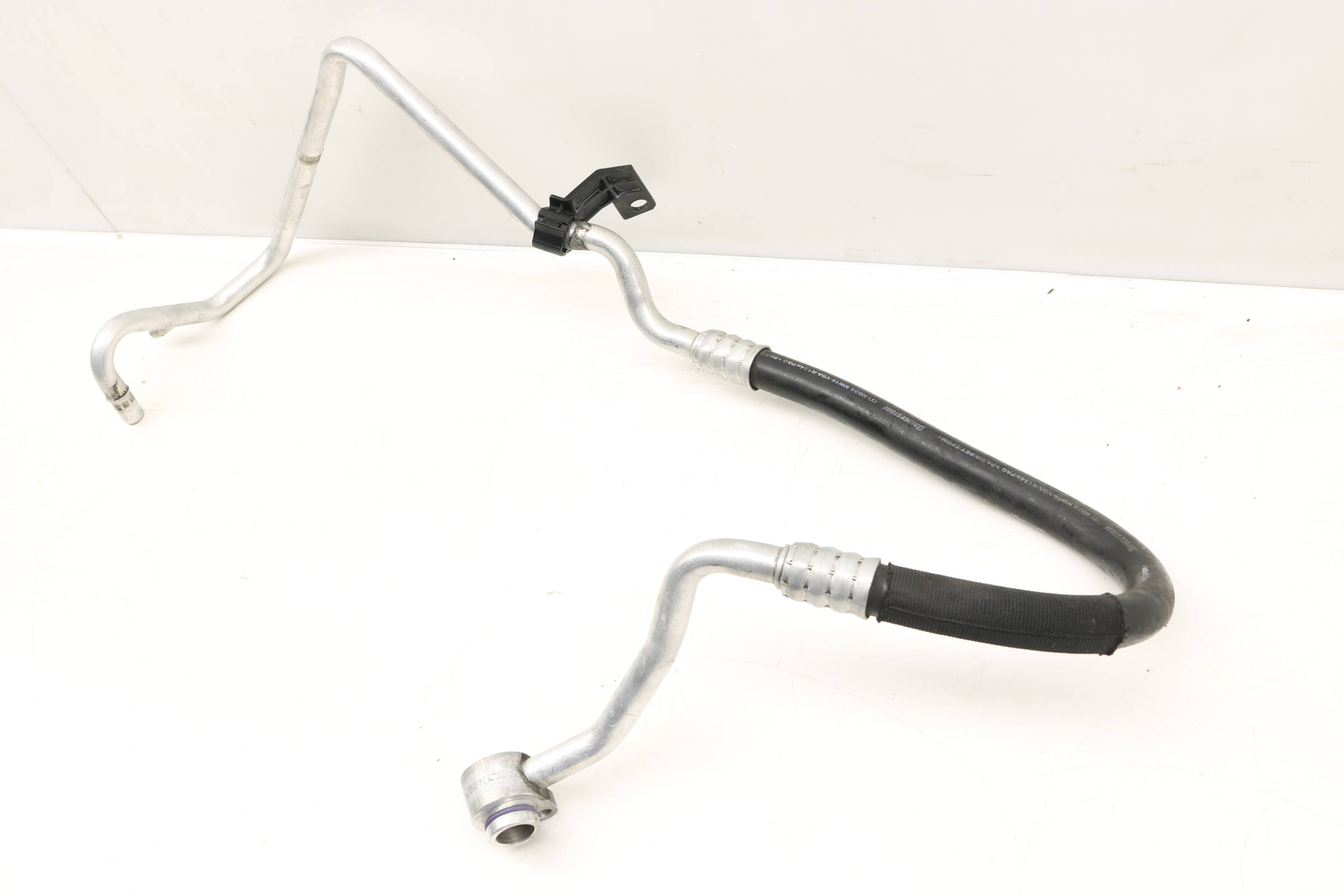 Audi Ac Air Conditioner Hose / Line / Pipe 8K0260707T