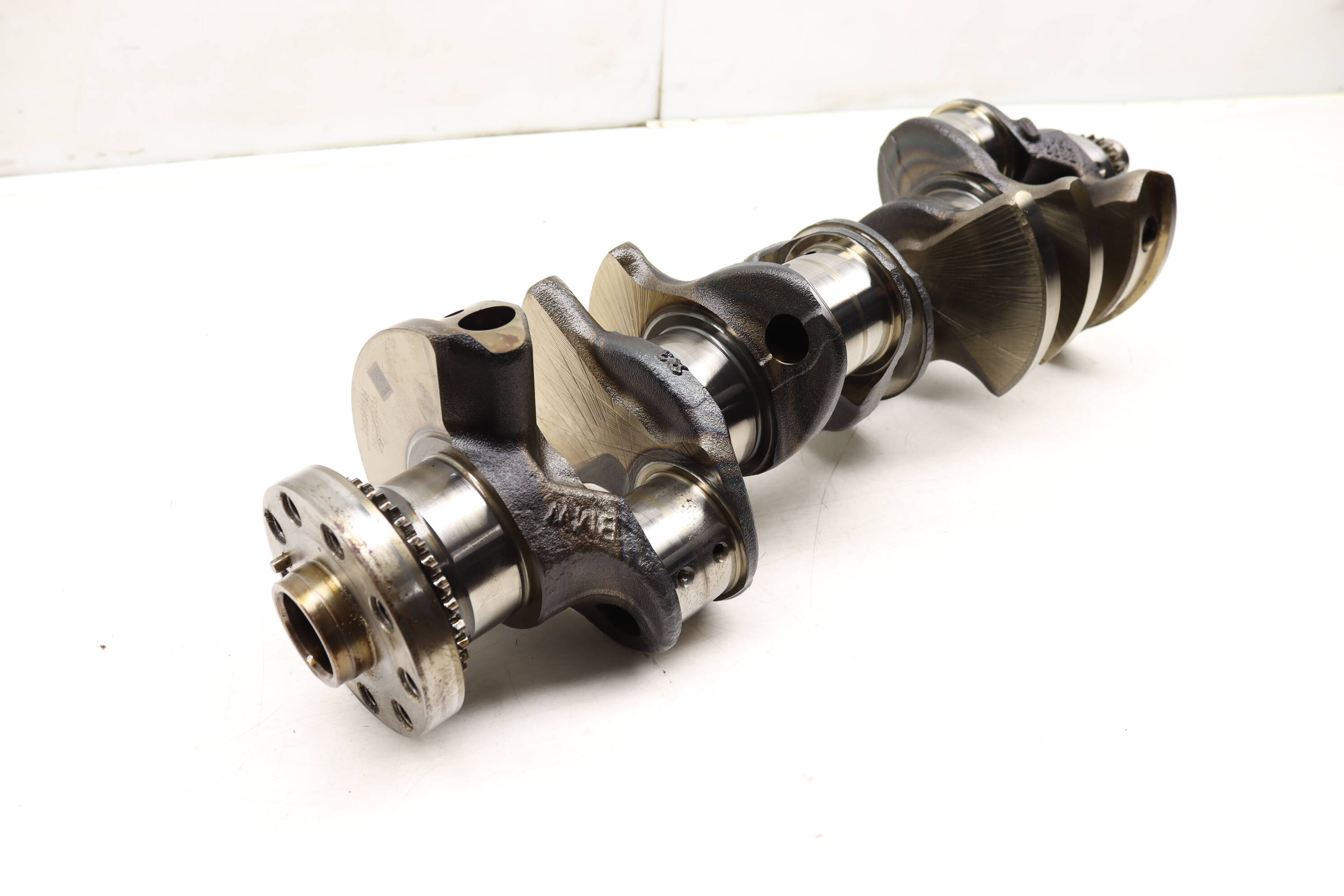 BMW Crankshaft / Crank Shaft 11217620981