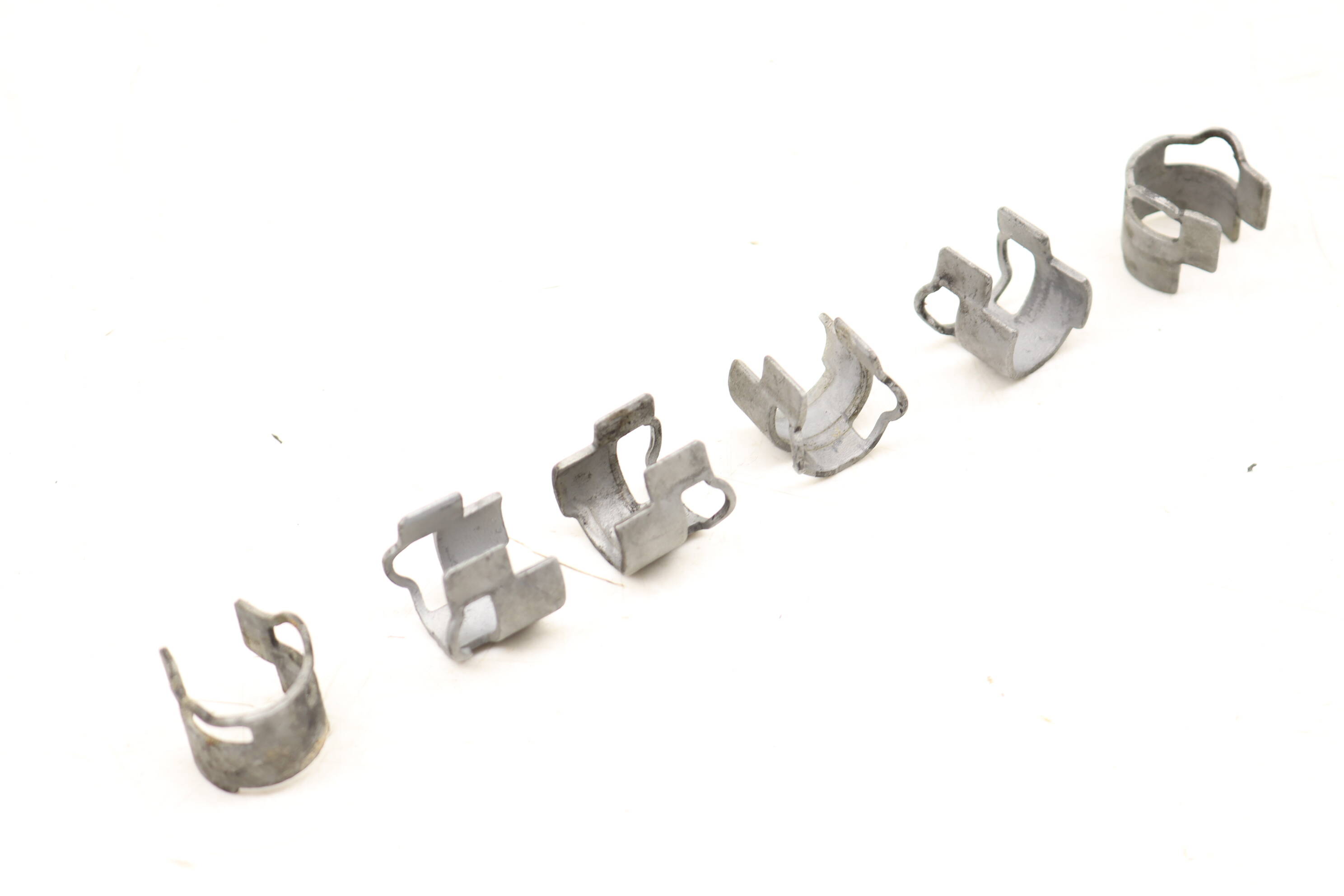 Audi Fuel Injector Clip Set (6) 06D133036K