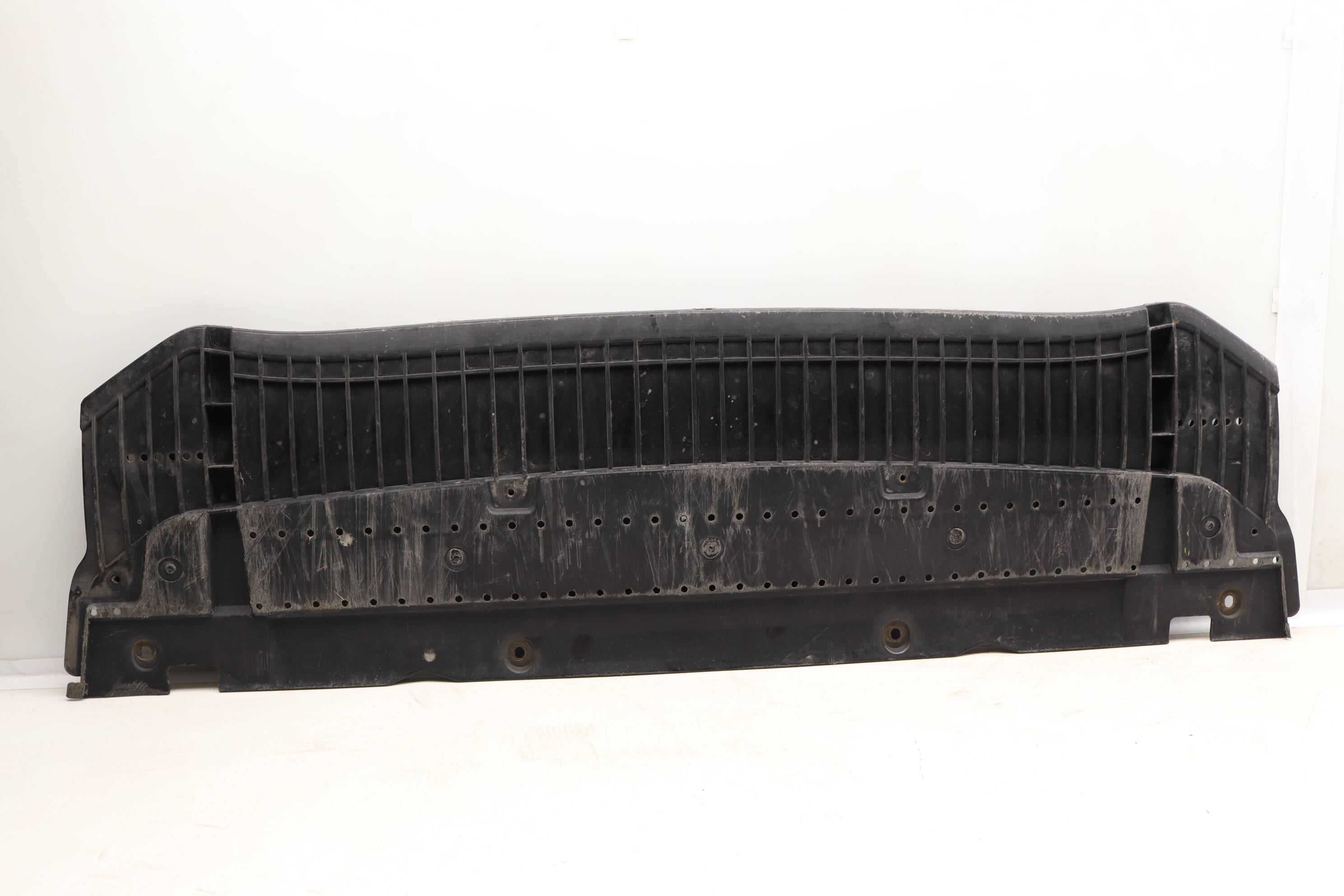 Audi Front Bumper Cover Plate / Panel 8T0807611A