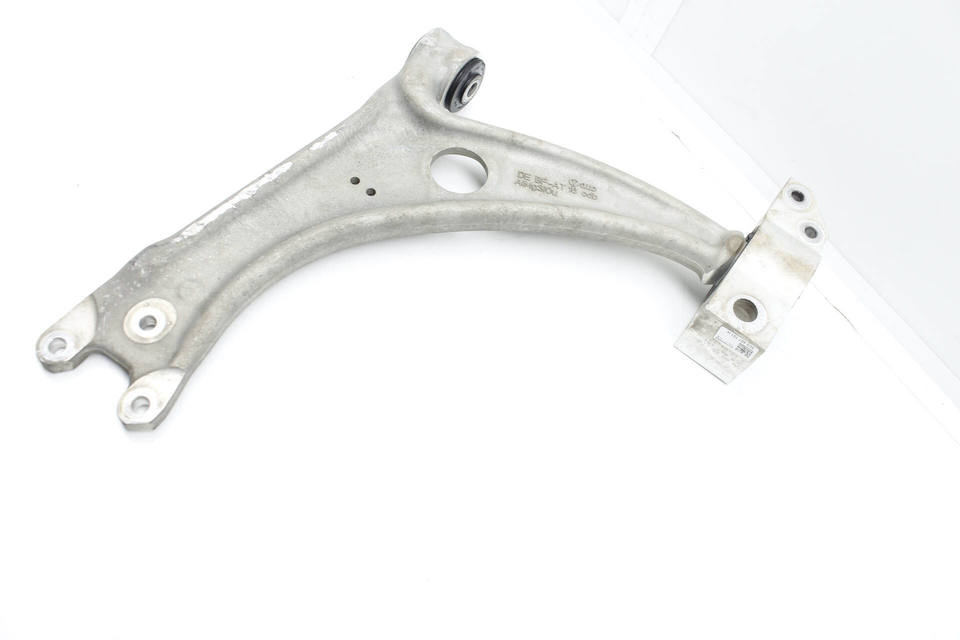 FRONT - LOWER CONTROL ARM - AUDI Q3 - 3C0407151H