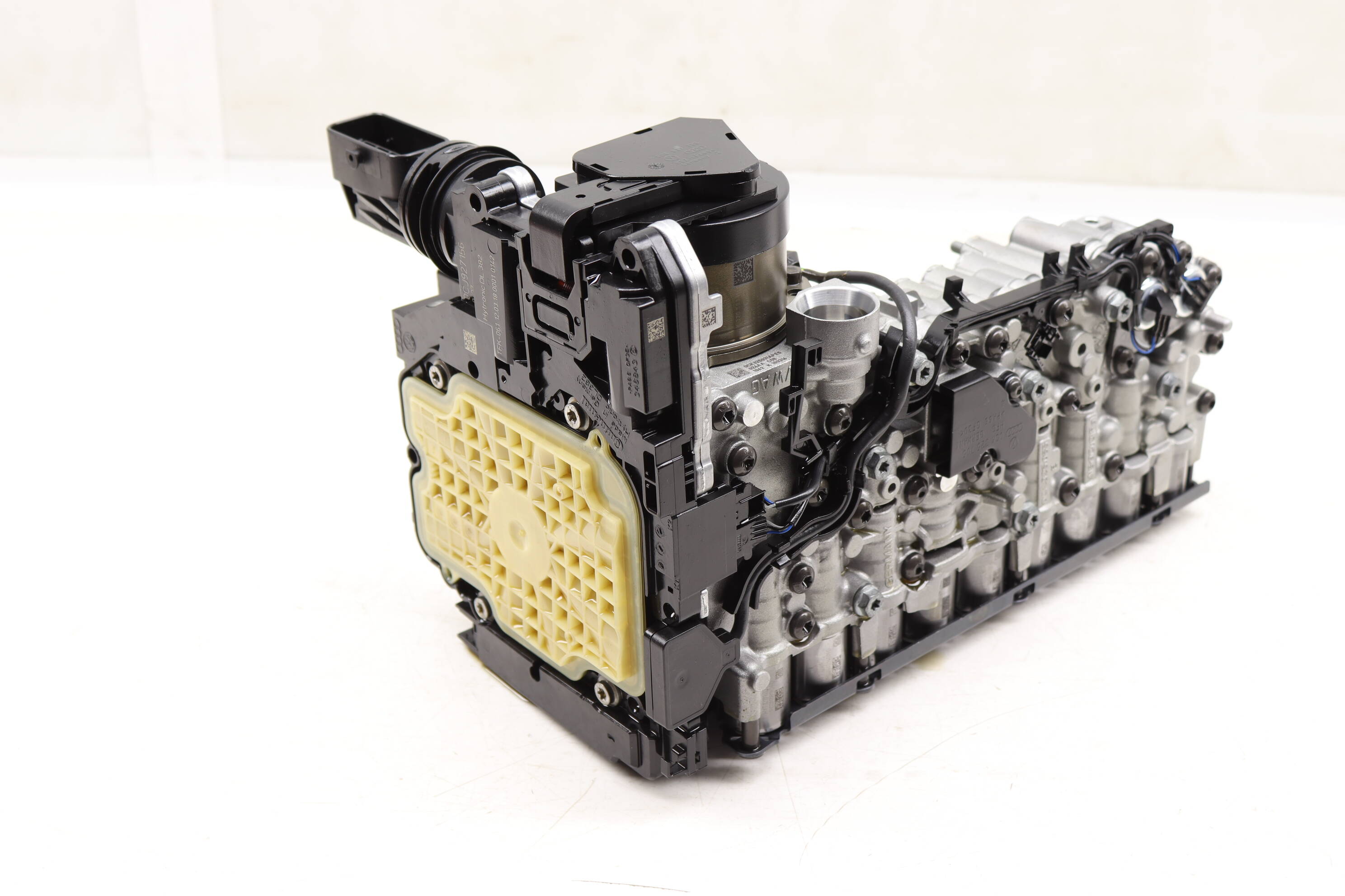 Audi Transmission Valve Body / Mechatronic 0CK325026AE