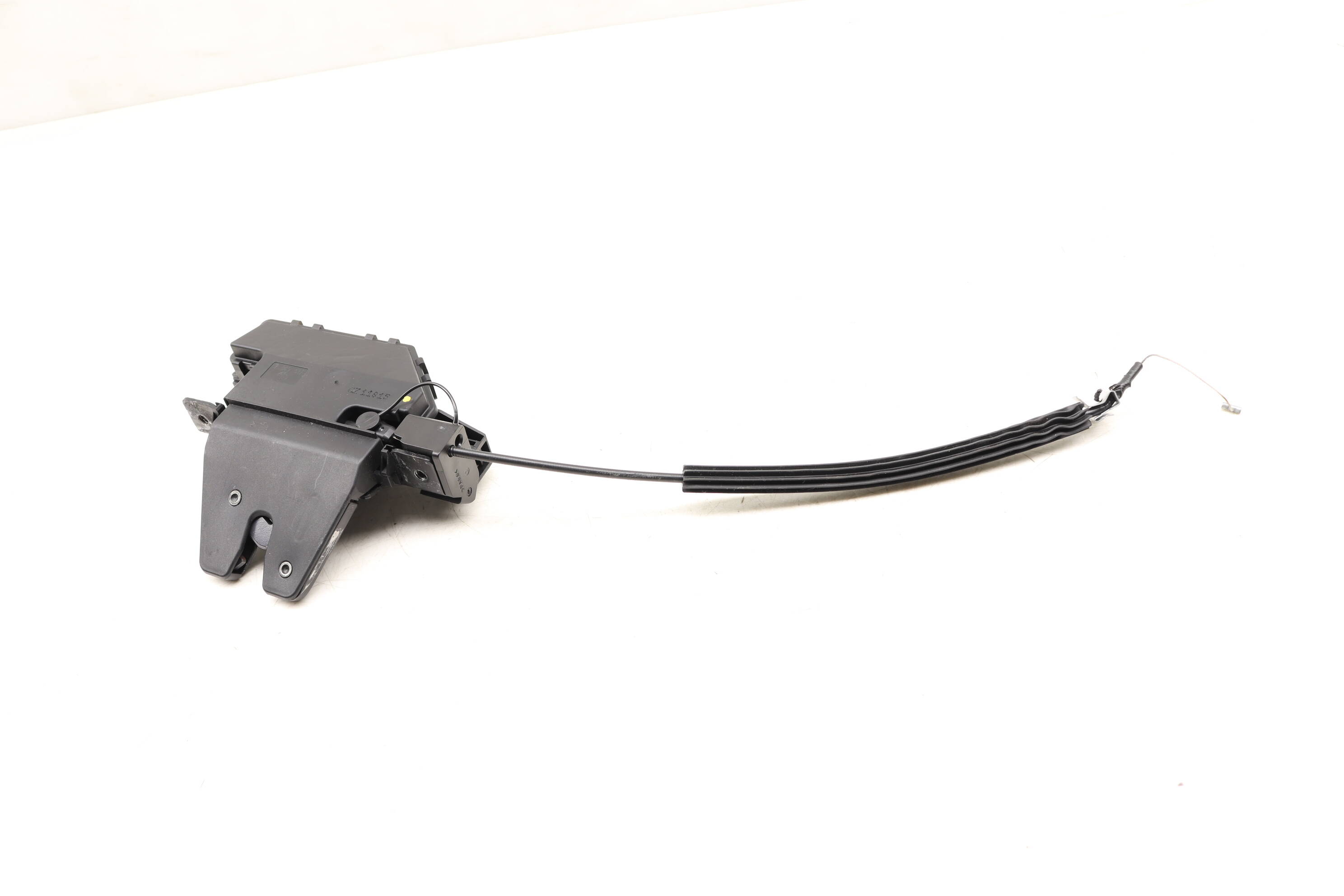 BMW Trunk Latch W/ Release Cable 51247840617