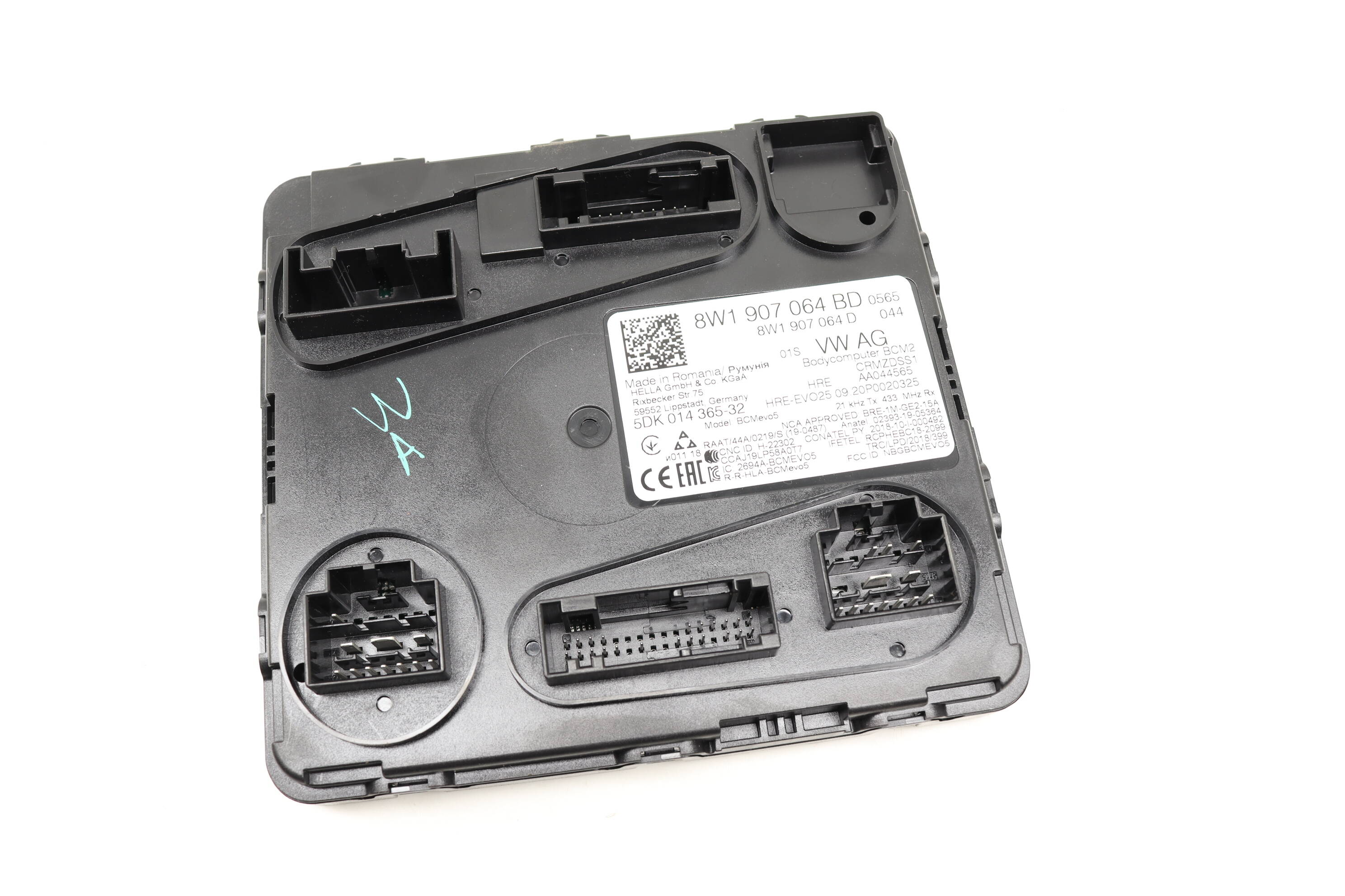 Audi Comfort Control Module / Ccm / Bcm 8W1907064BD