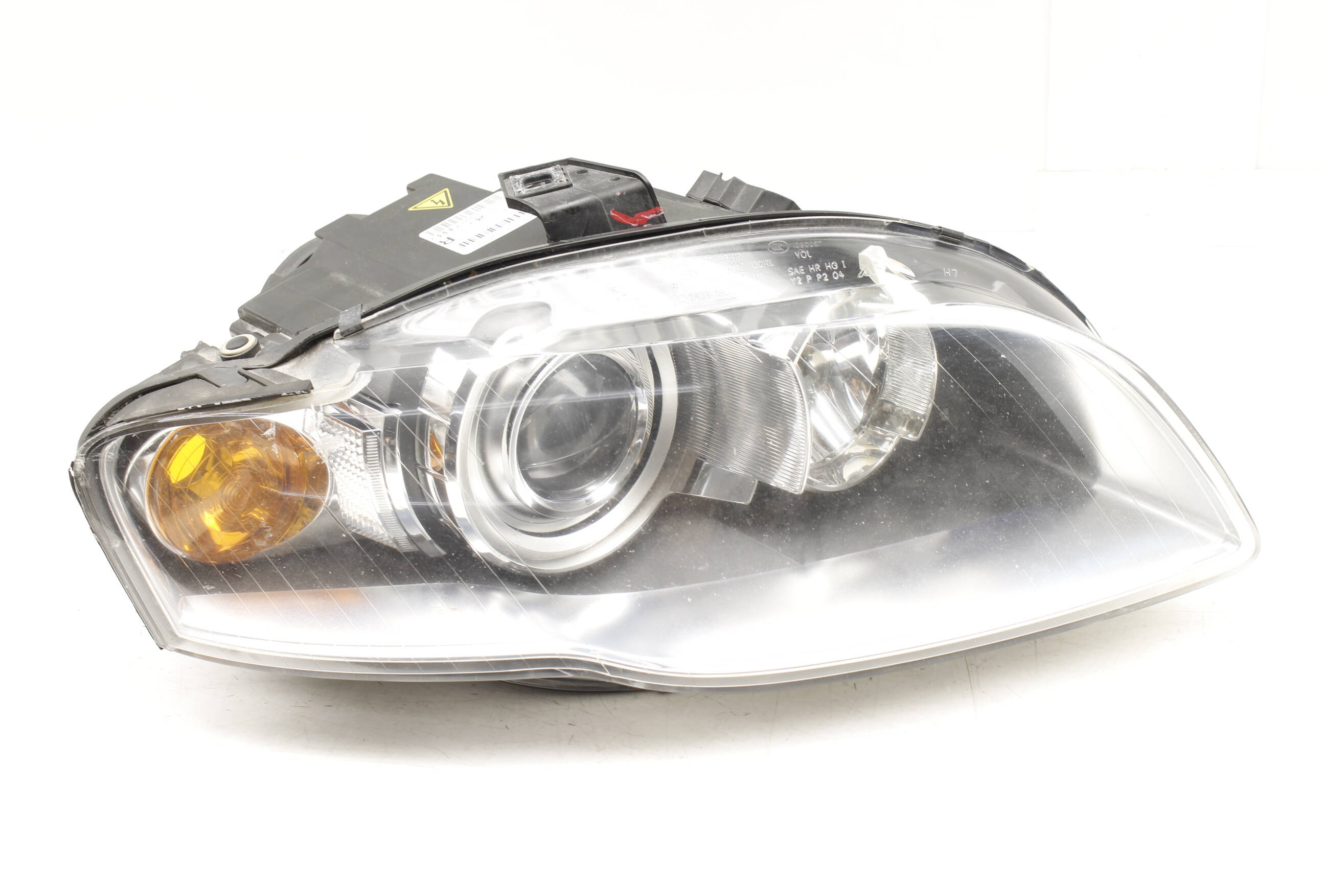 RIGHT - HID XENON HEADLIGHT / HEADLAMP - AUDI A4 RS4 S4 - 8E0941004AP