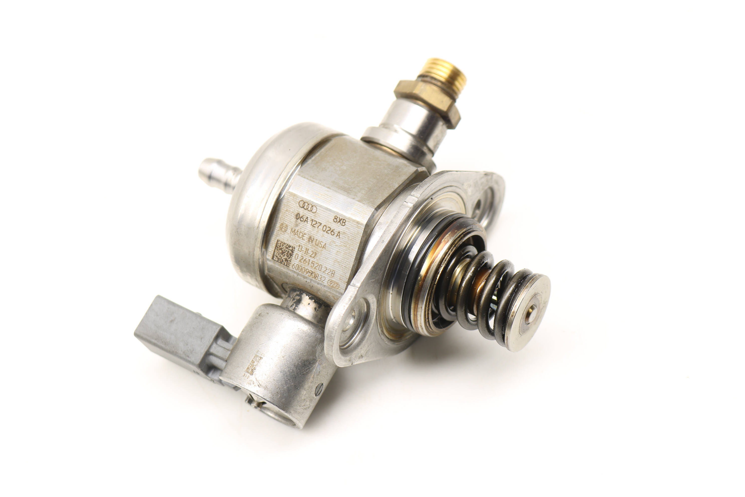 HIGH PRESSURE FUEL PUMP / HPFP - VW BEETLE GOLF JETTA PASSAT