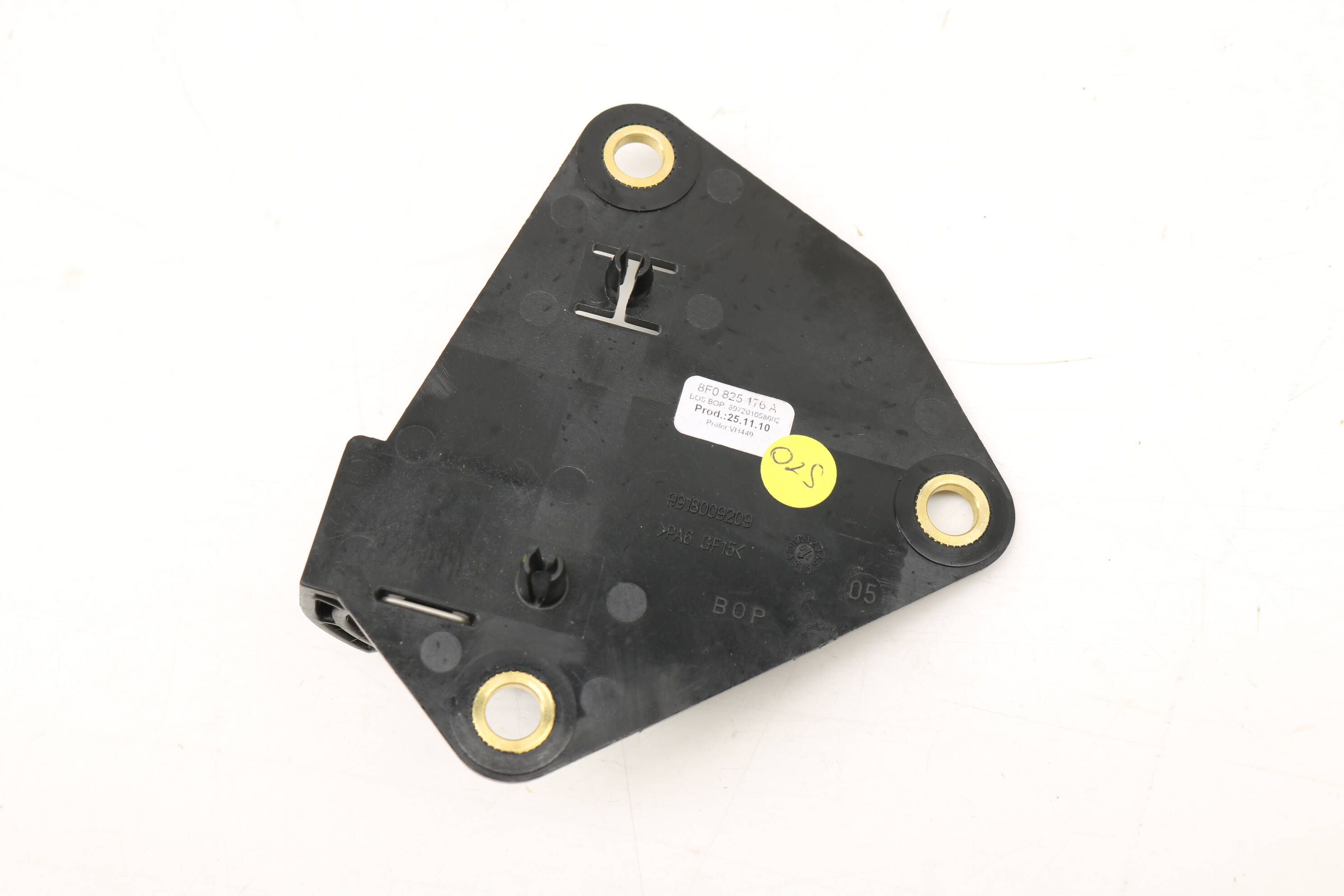 Audi Right Convertible Top Latch Bracket 8F0871406
