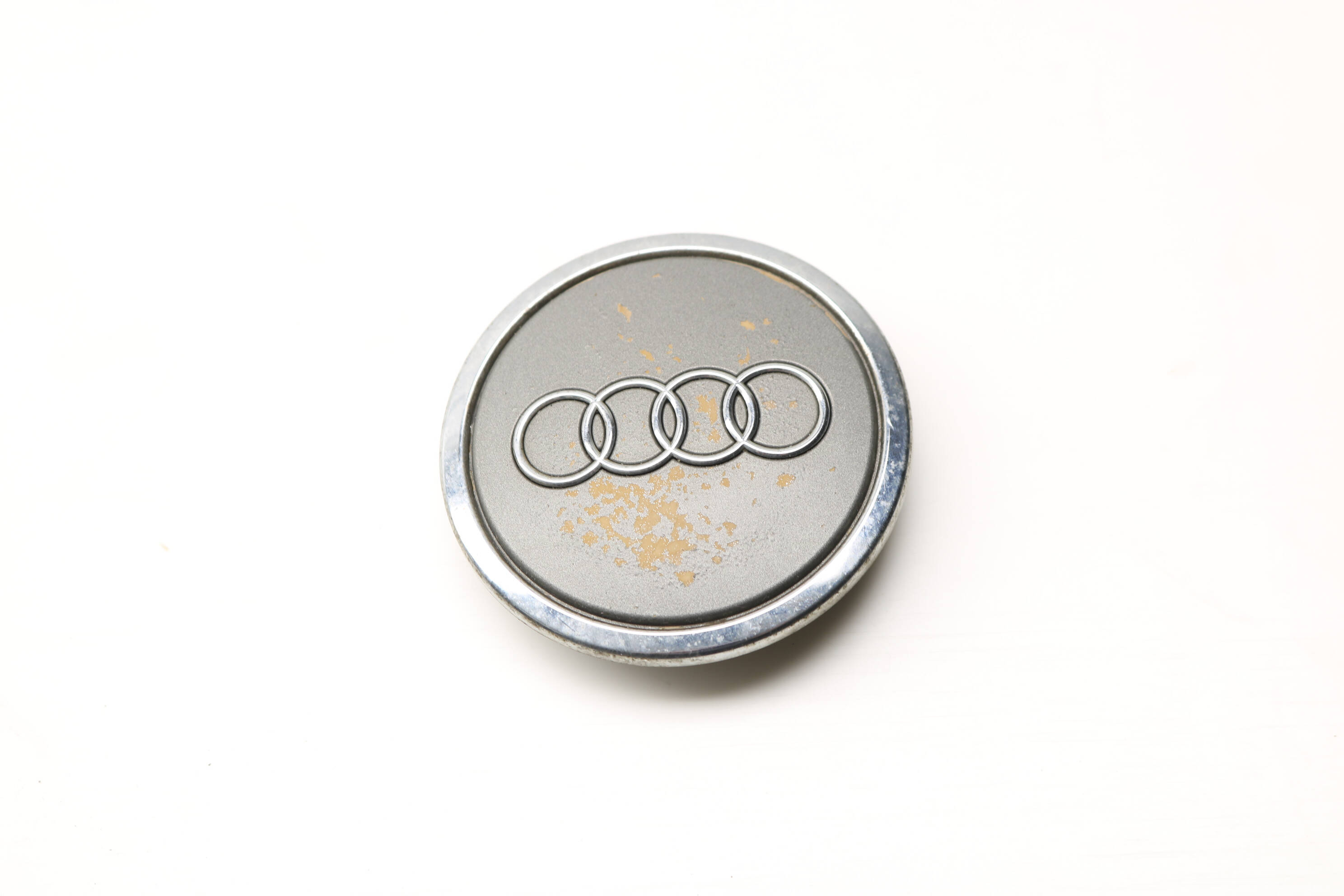 Audi Wheel Center Cap 4B0601170A