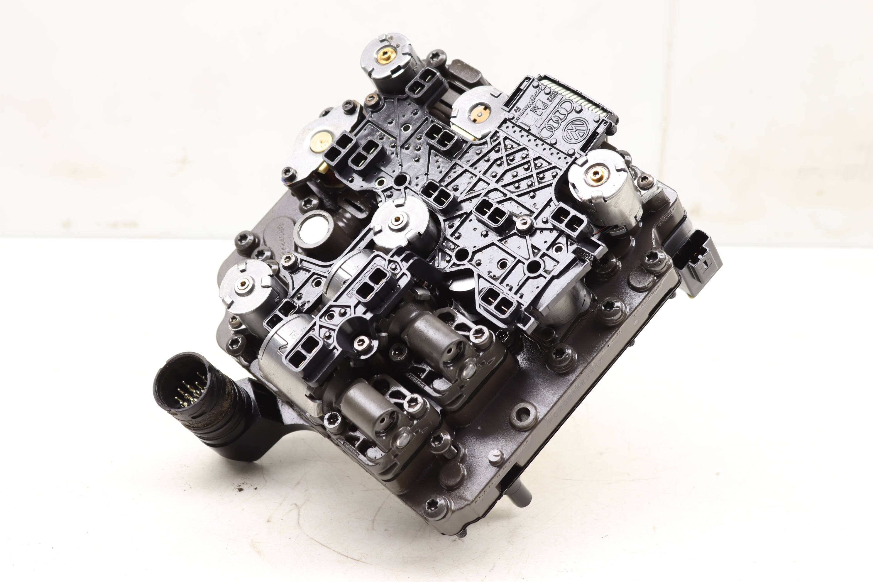 VW Transmission Valve Body / Mechatronic (Passat) 02E325025AL