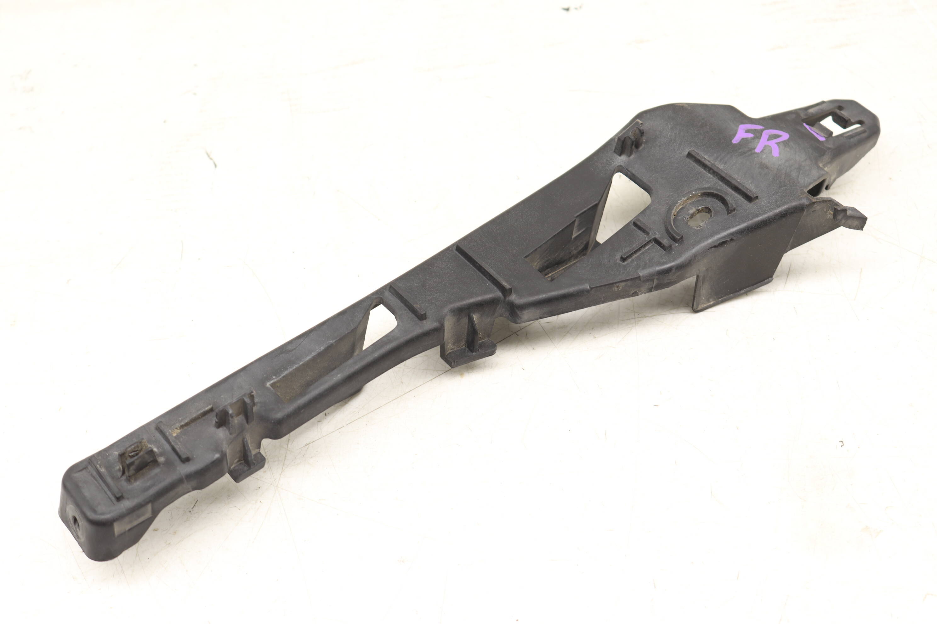 Porsche Front Right Upper Bumper Mount Bracket / Guide 7P5807050