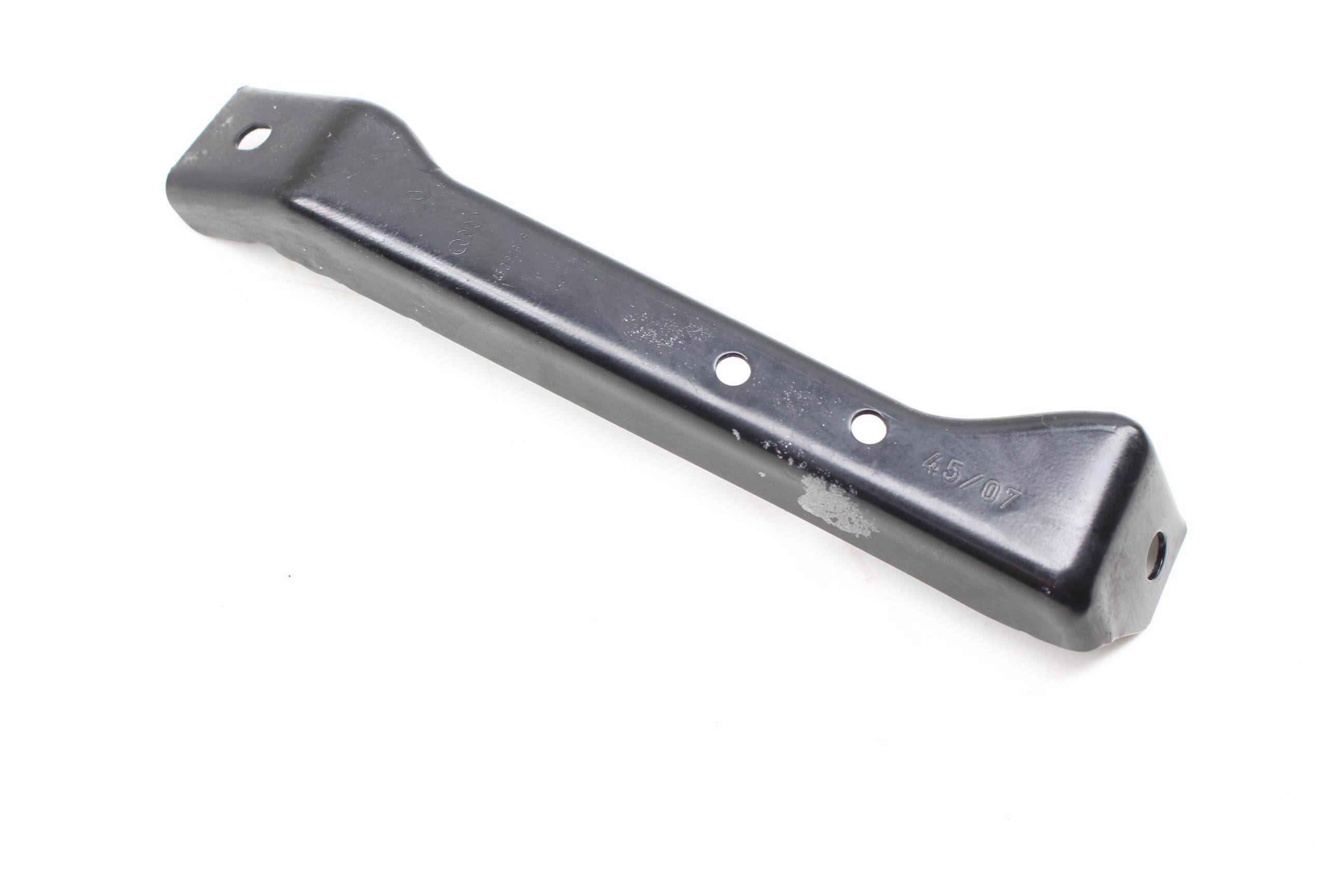 RIGHT - RADIATOR / CORE SUPPORT BRACKET - AUDI A6 S6 - 4F0809892