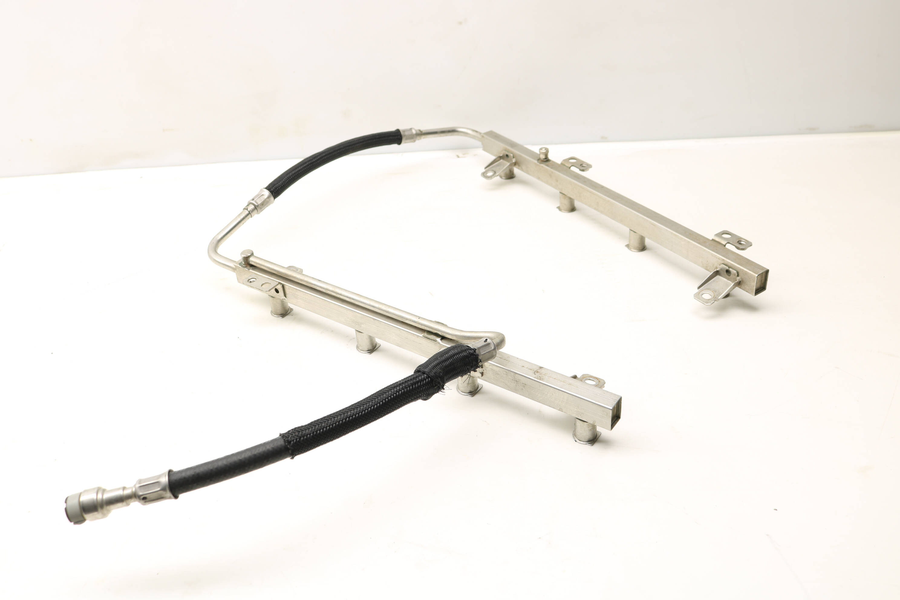 FUEL RAIL - BMW 550I 650I 750I 750LI ALPINA B7 - 13537534743