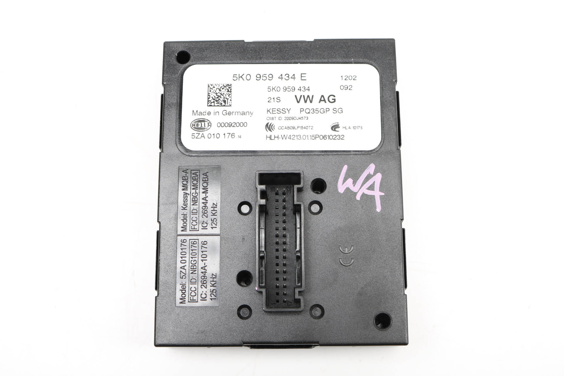 VW Keyless Entry / Kessy Module 5K0959434E