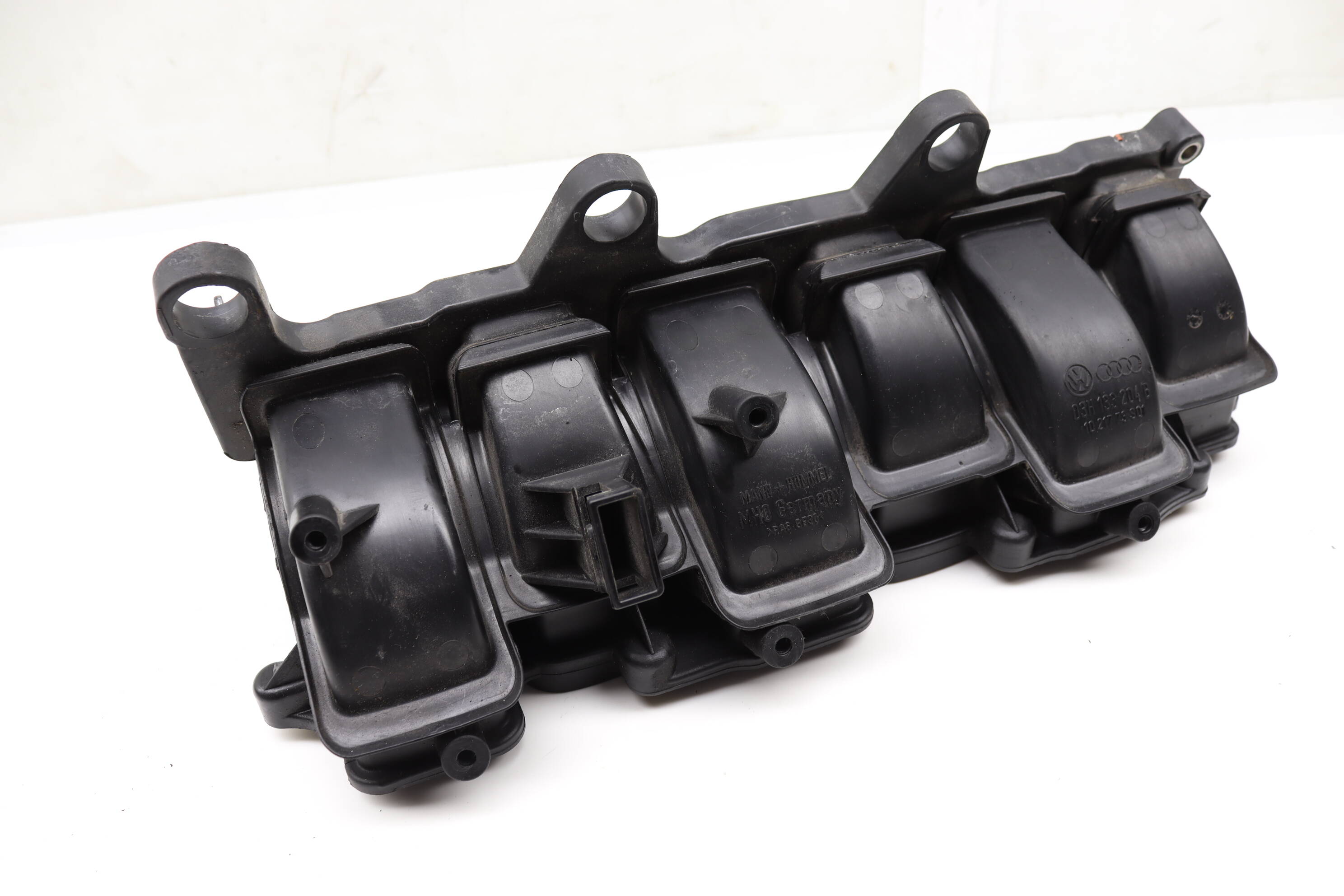 VW Lower Intake Manifold Air Distribution Housing 03H133201AE