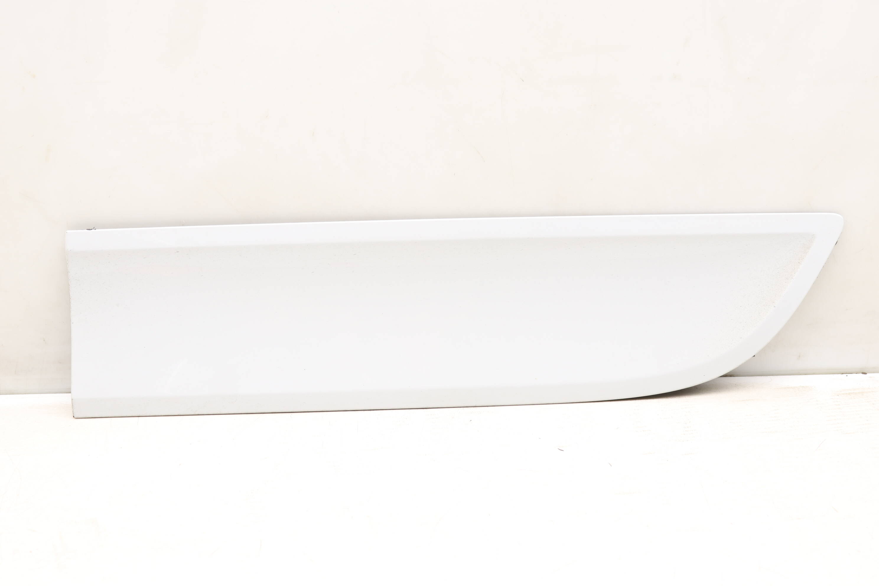 Porsche Rear Left Lower Door Molding / Blade (Macan) 95B839889E