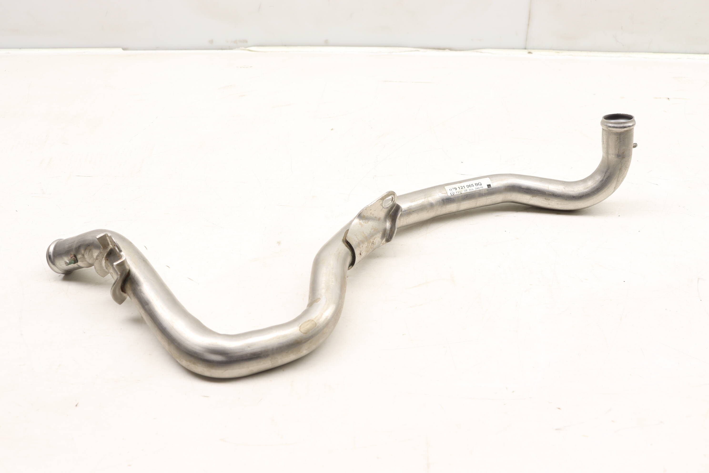 Audi Left Coolant Hose / Tube / Line (A8 Quattro) 079121065BQ