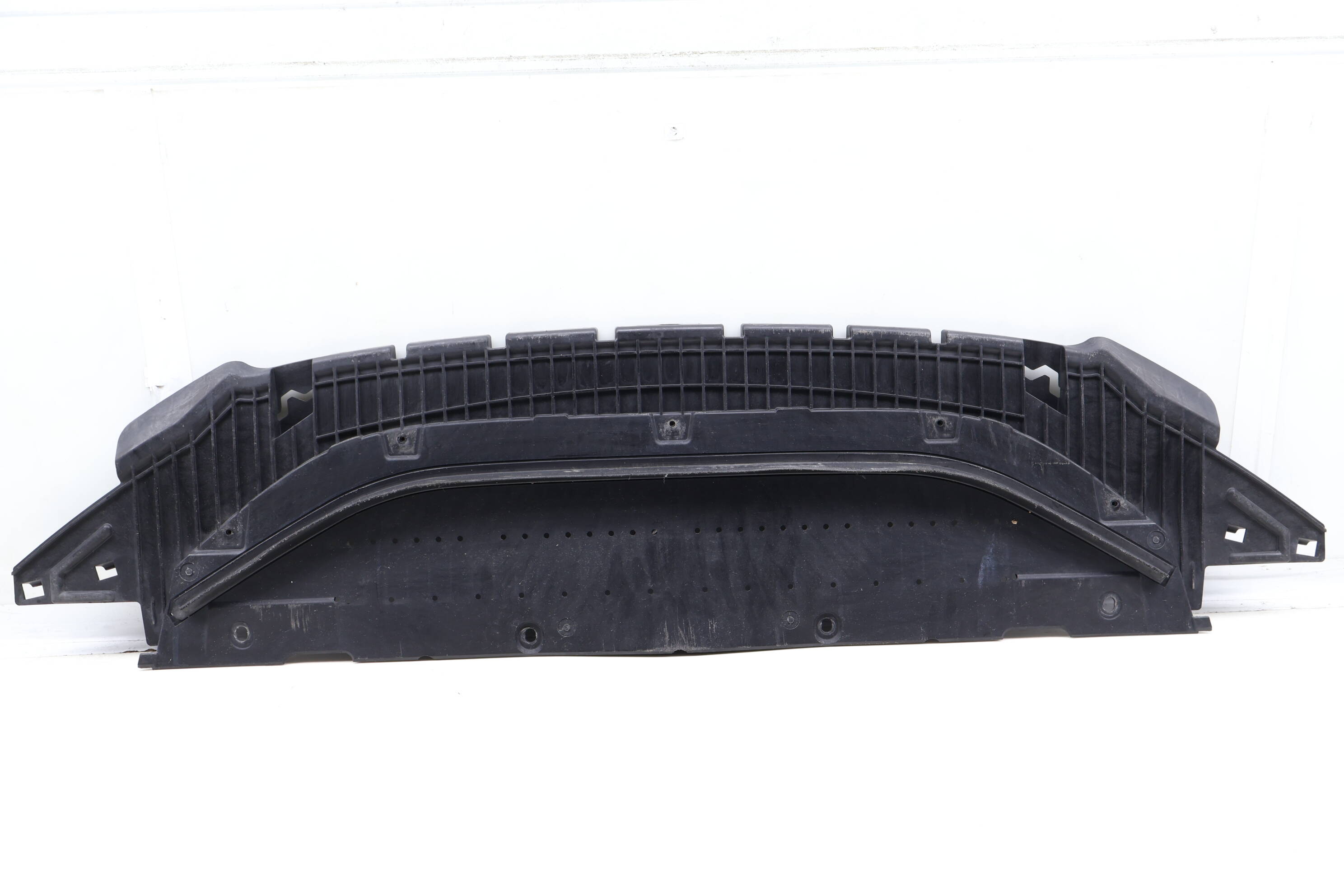 Audi Front Bumper Cover Plate / Panel (A6, A6 Quattro) 4G0807611E
