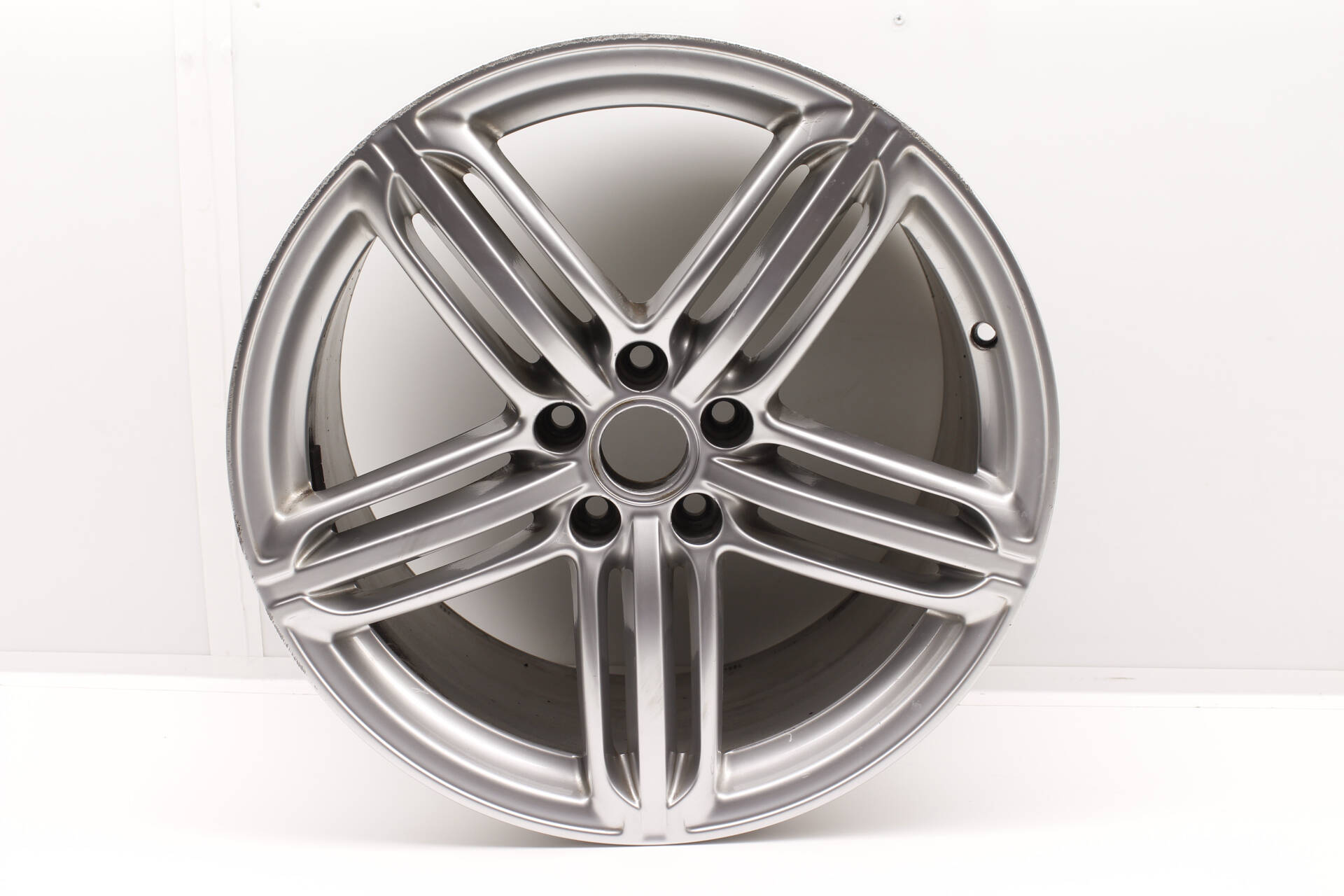 19" INCH ALLOY RIM / WHEEL - AUDI TT RS TTS - 8J0601025AK
