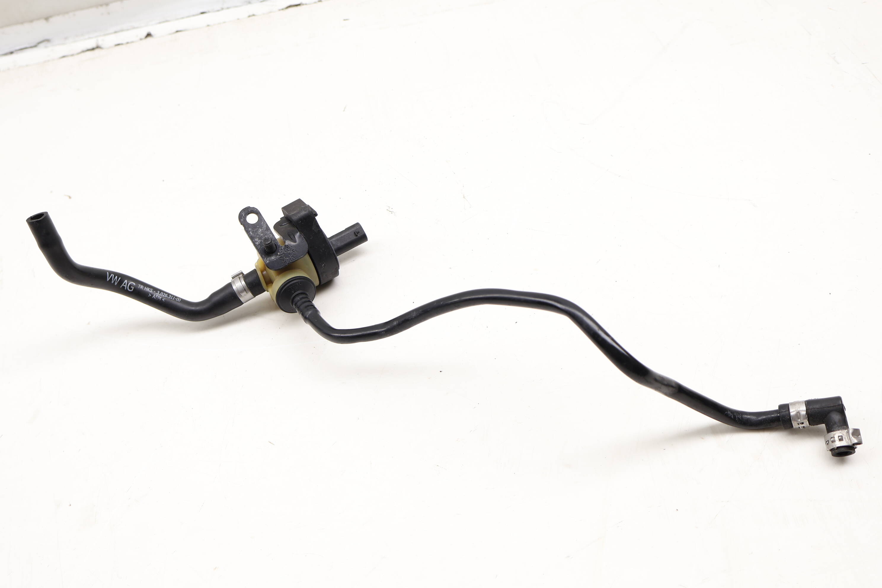 Audi Pcv Breather Hose / Tube 06E906469A