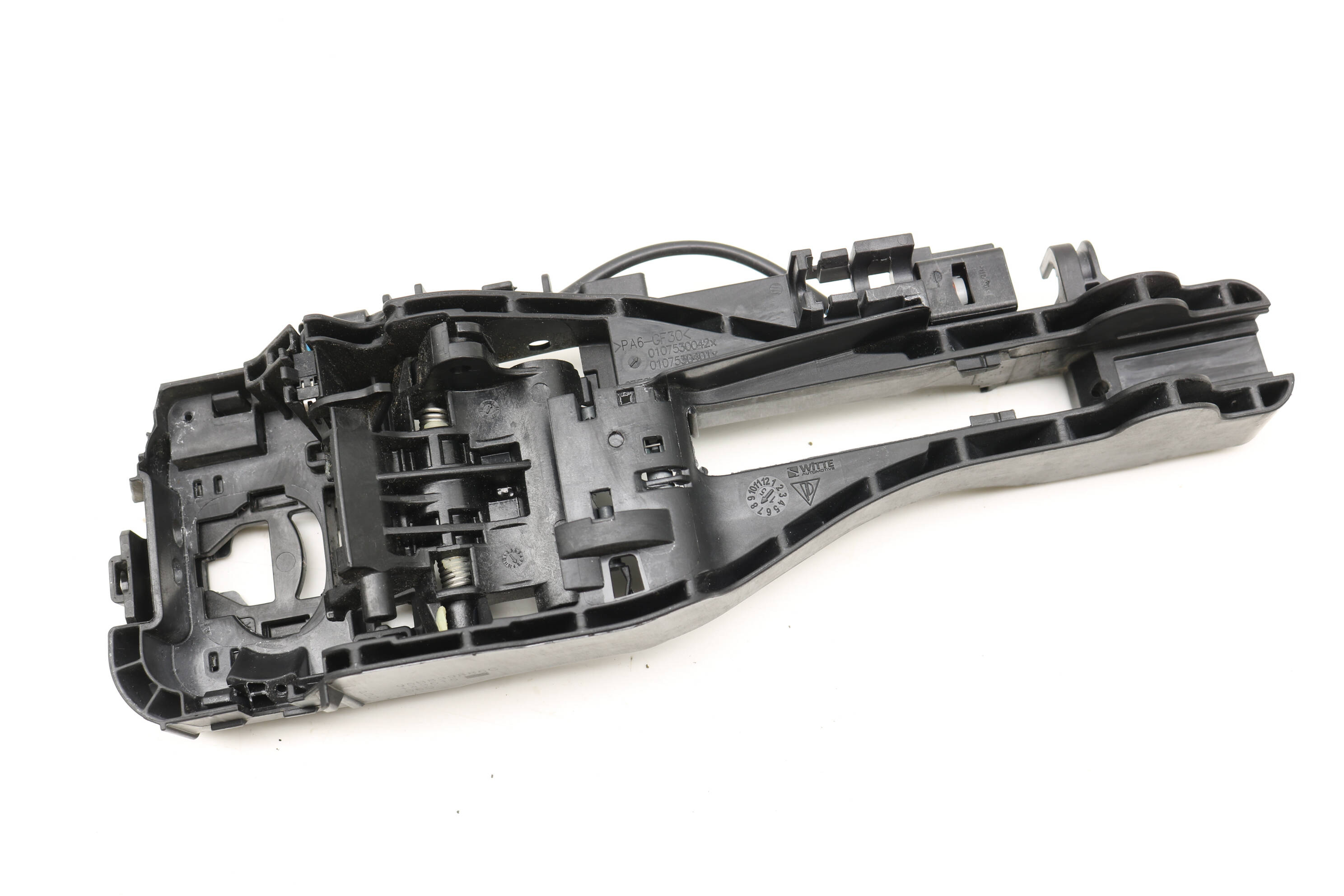 Porsche Right Exterior Door Handle Bracket (Macan) 95B839886C