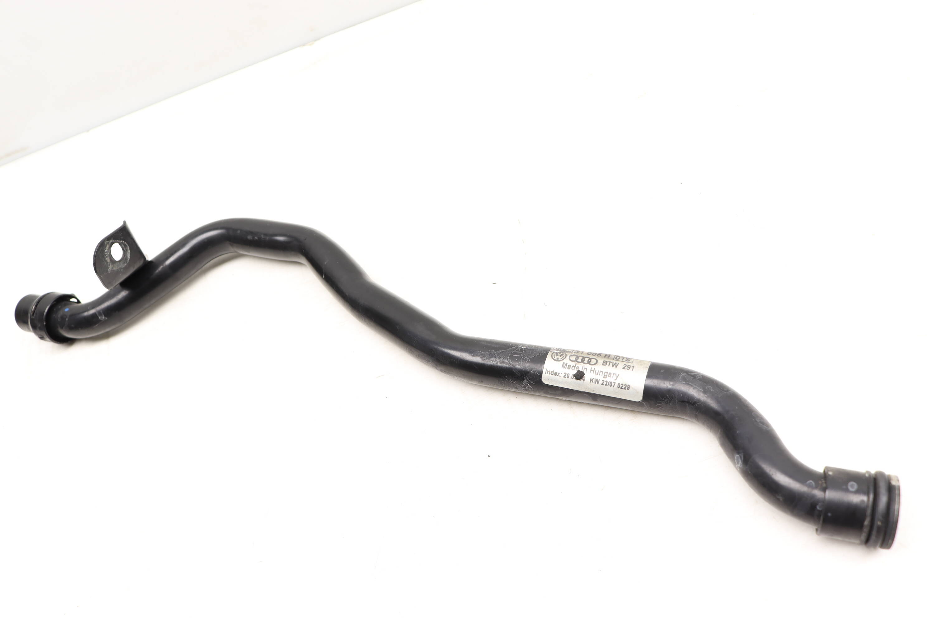 COOLANT PIPE / LINE / TUBE - AUDI A4 A6 - 06E121065H