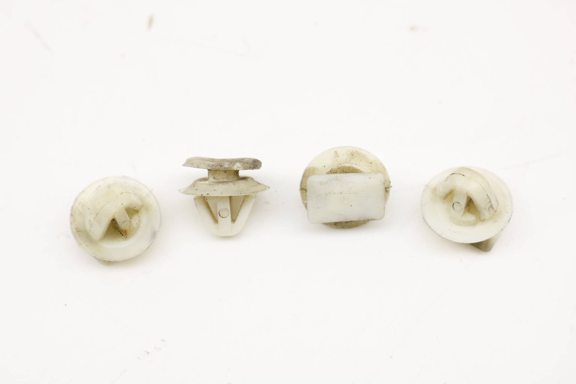 DOOR MOLDING CLIP SET (12) - AUDI Q7 - 4L0853909