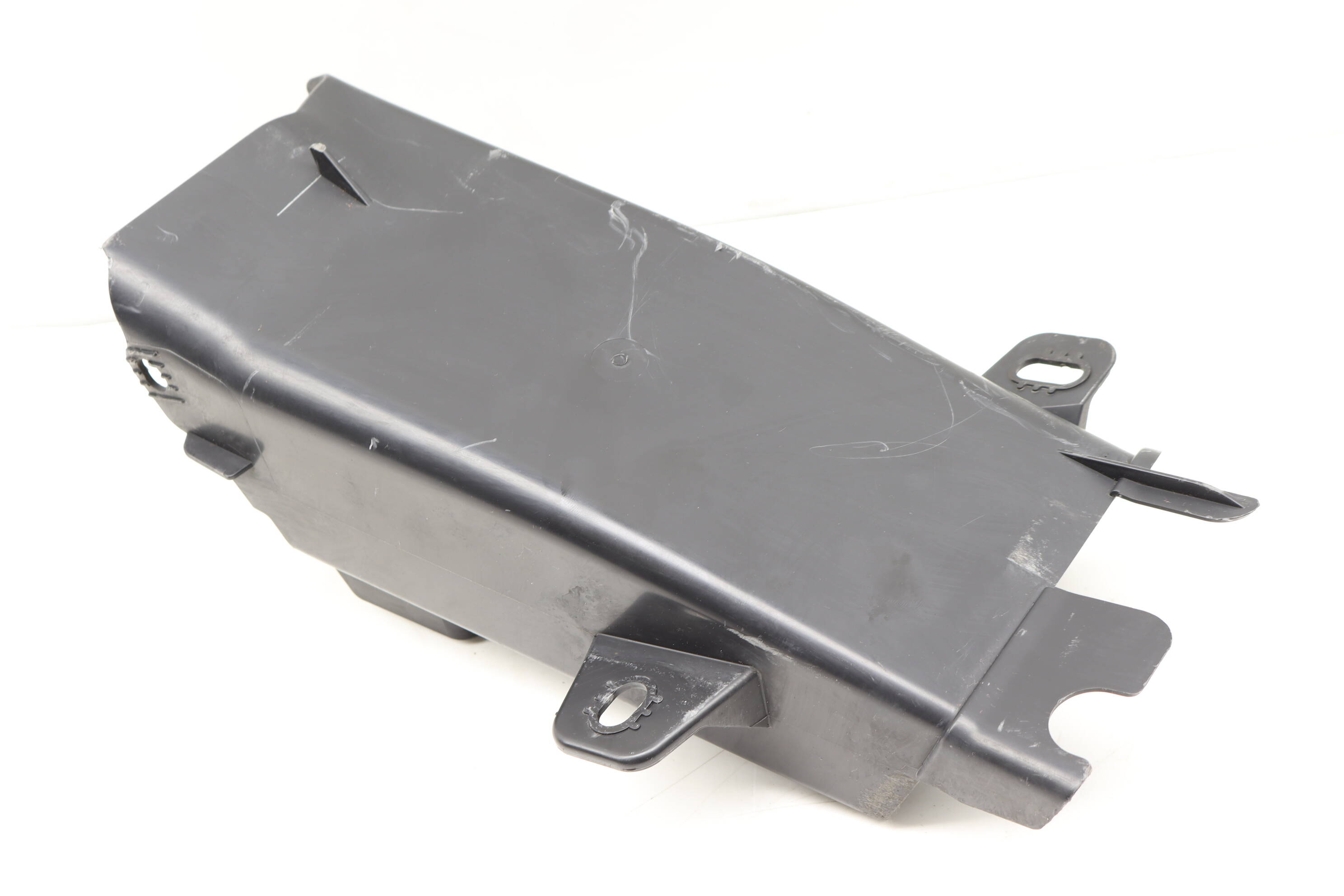 RIGHT - RADIATOR AIR DUCT - BMW 528I XDRIVE 535D XDRIVE 535I XDRIVE