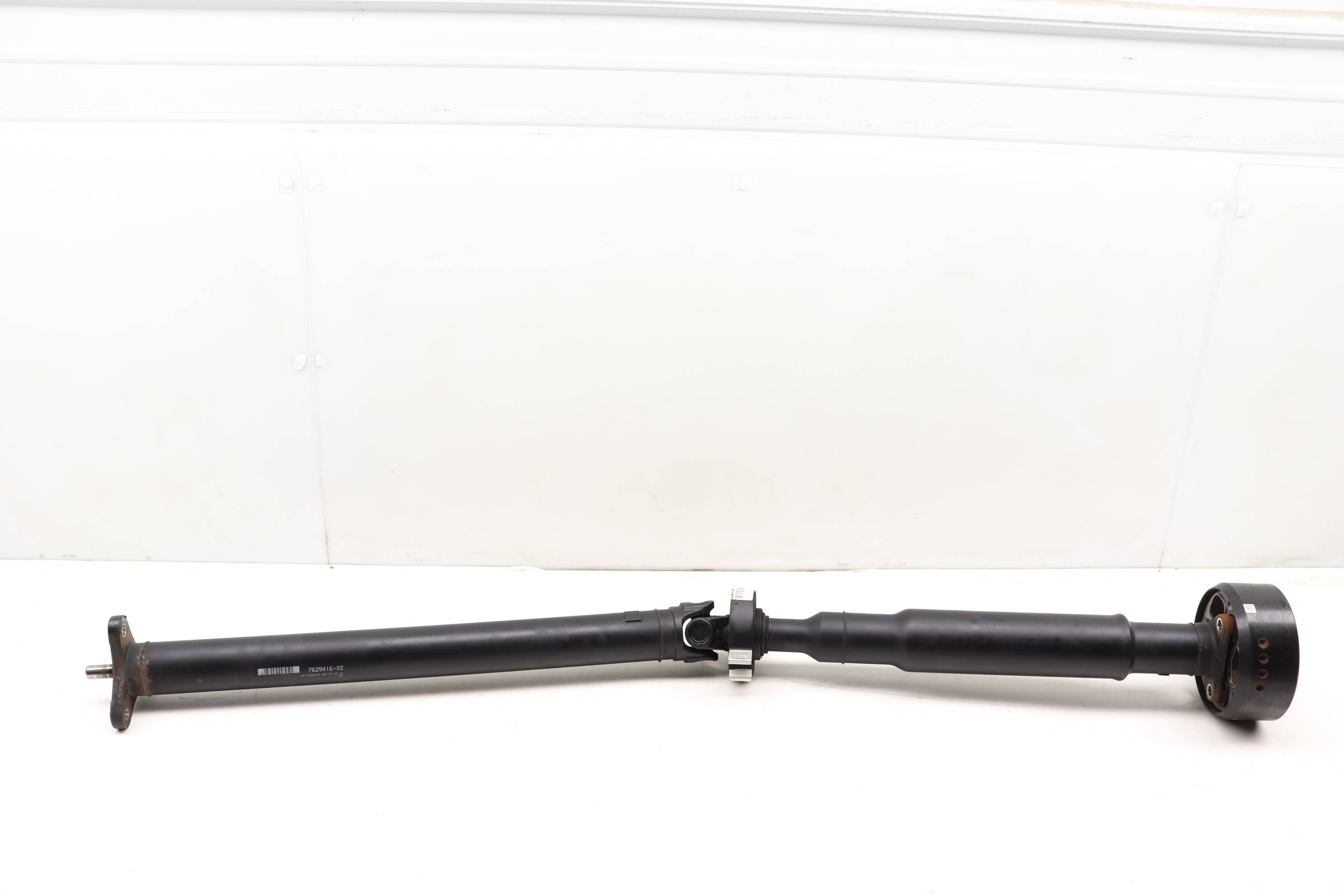 BMW Rear Driveshaft / Propeller Shaft (528i xDrive) 26107629416