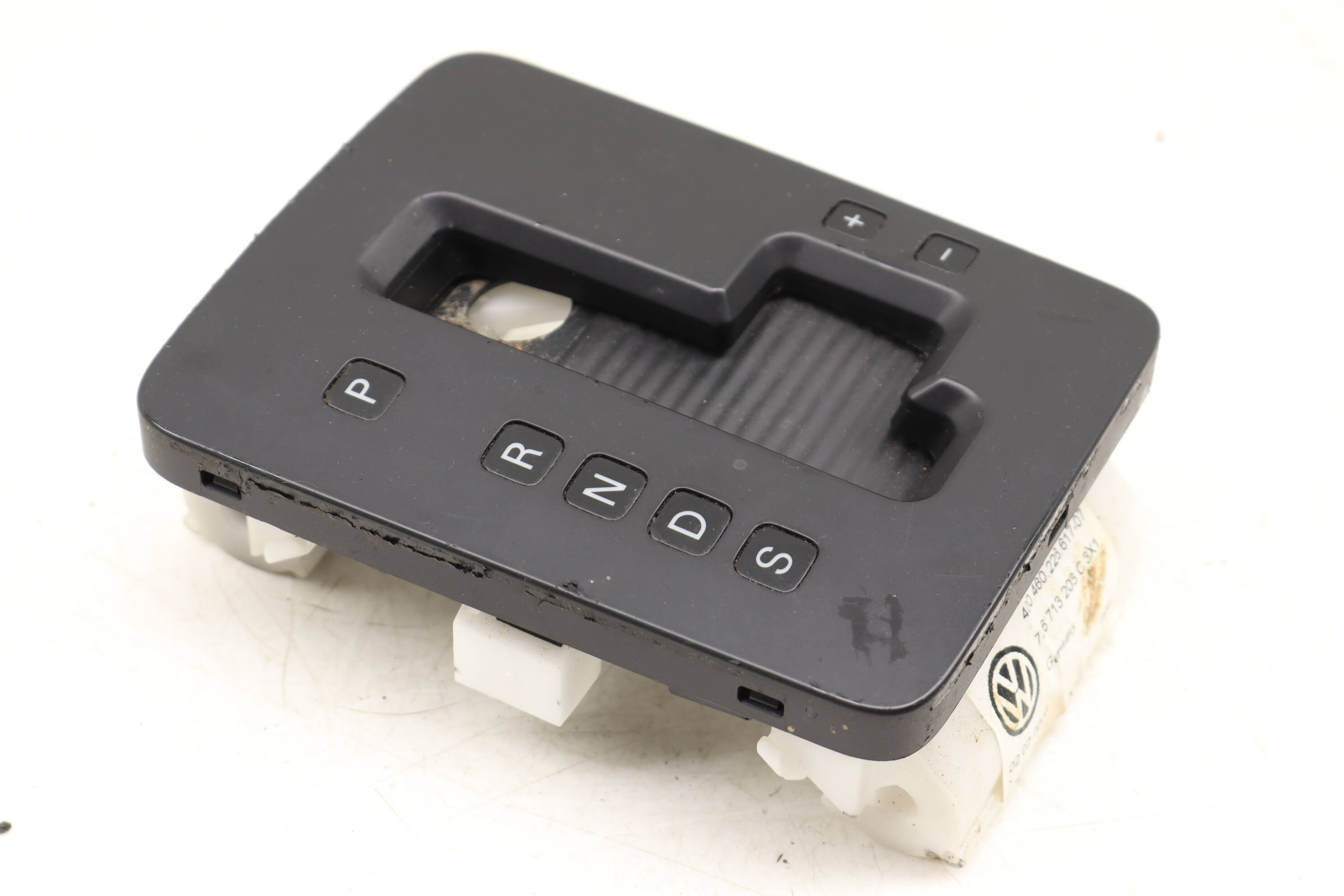 VW Automatic Shift Selector Cover (Touareg) 7L6713203C