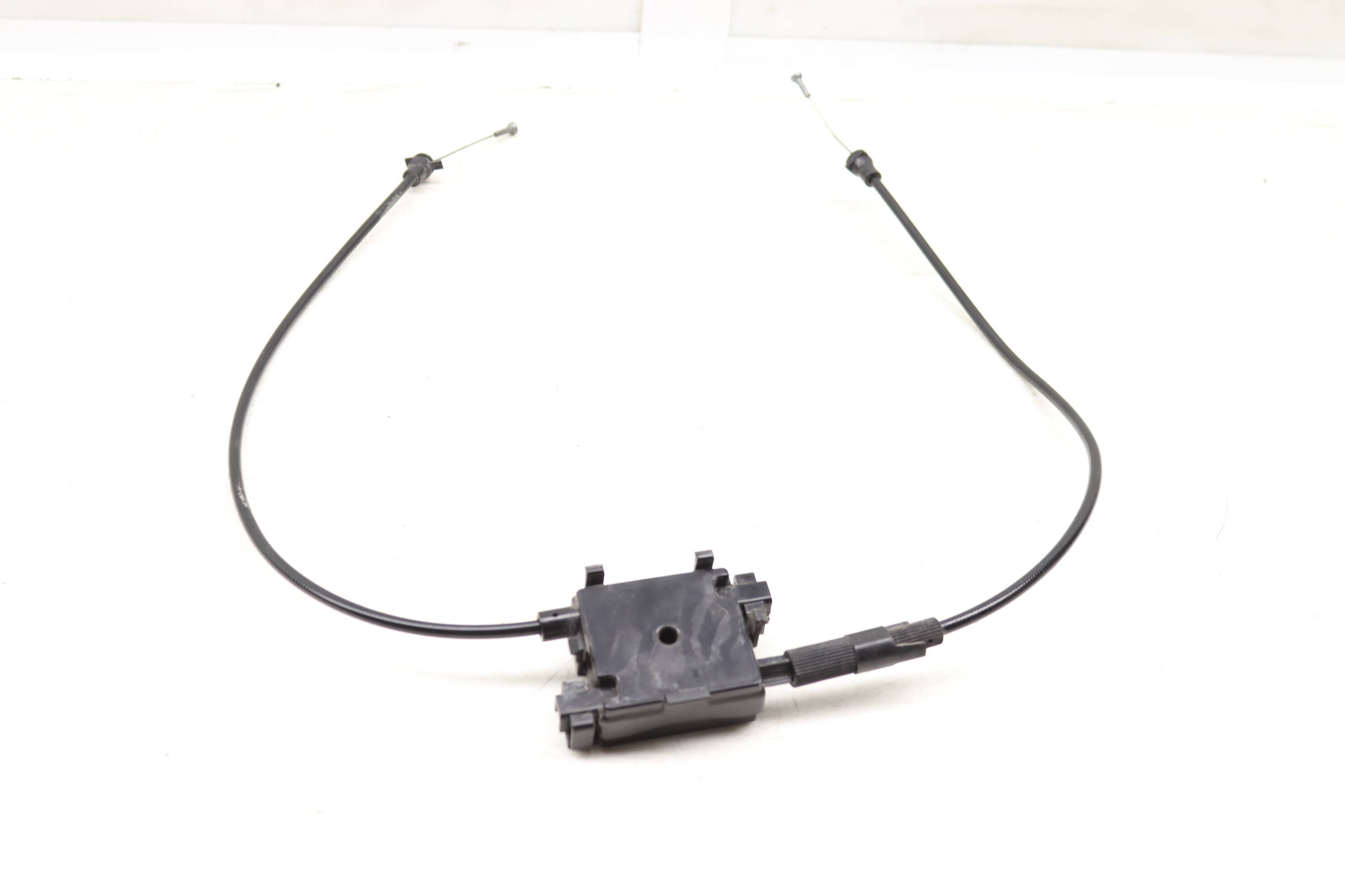 Audi Hood Latch Release Cable 4G0823531A