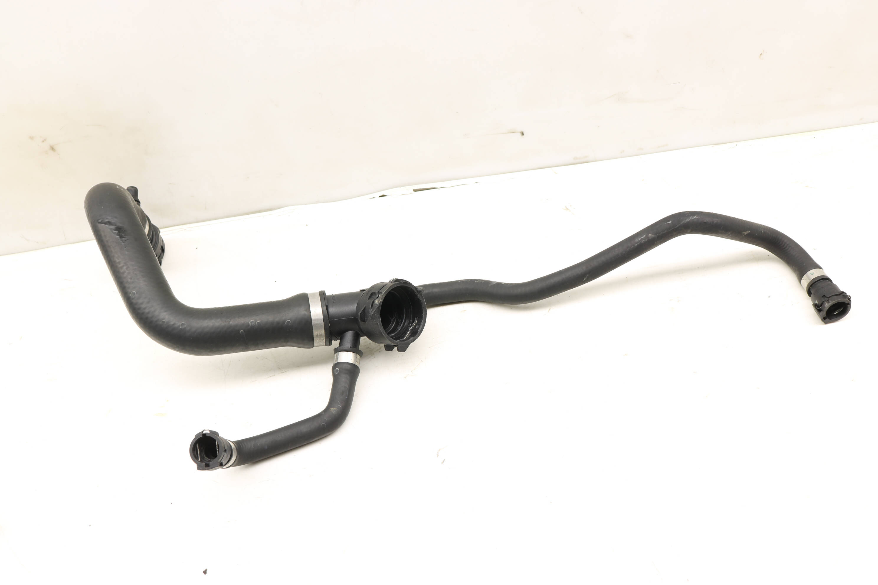 BMW Radiator Coolant Hose / Line (X5) 11537500746