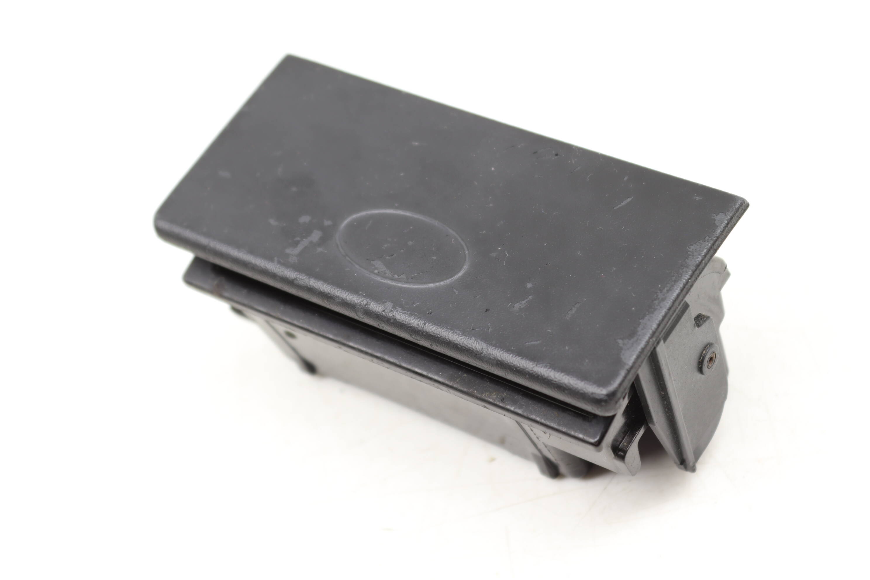 FRONT - CENTER CONSOLE ASHTRAY / ASH TRAY - PORSCHE BOXSTER