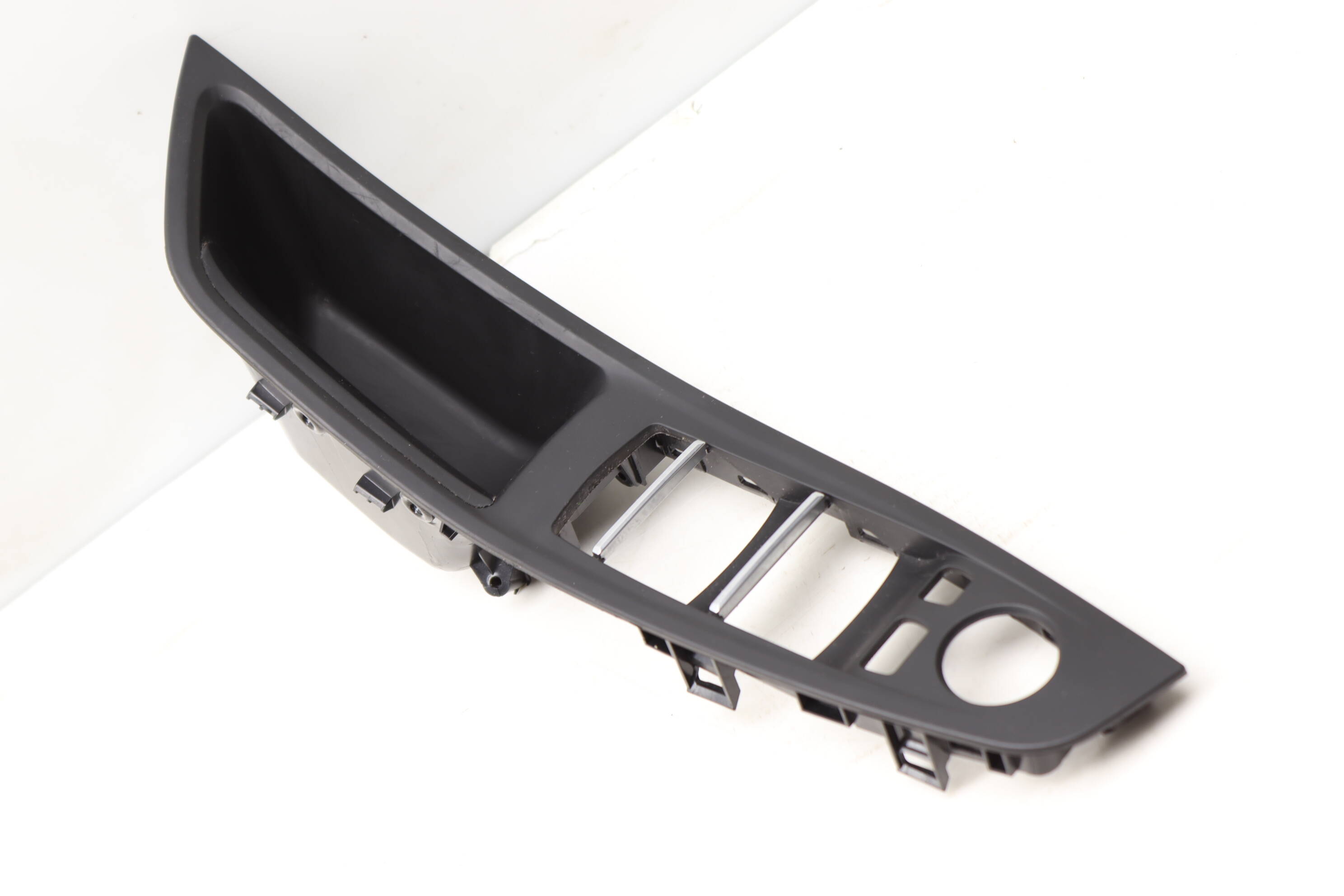 FRONT LEFT - DOOR MASTER WINDOW SWITCH TRIM - BMW 528I XDRIVE