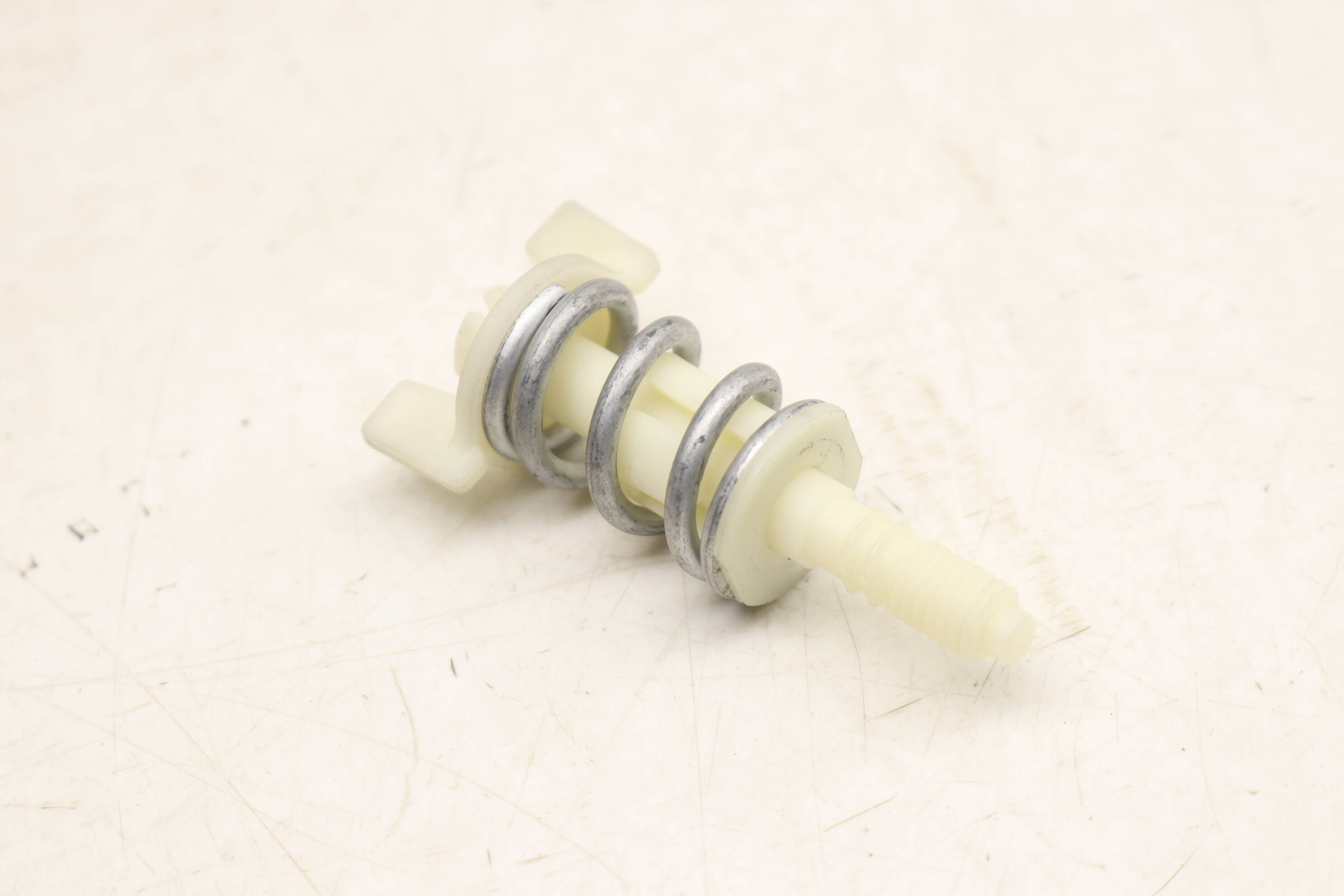 VW Tail Light Screw / Fastener (M8) 6RU945300