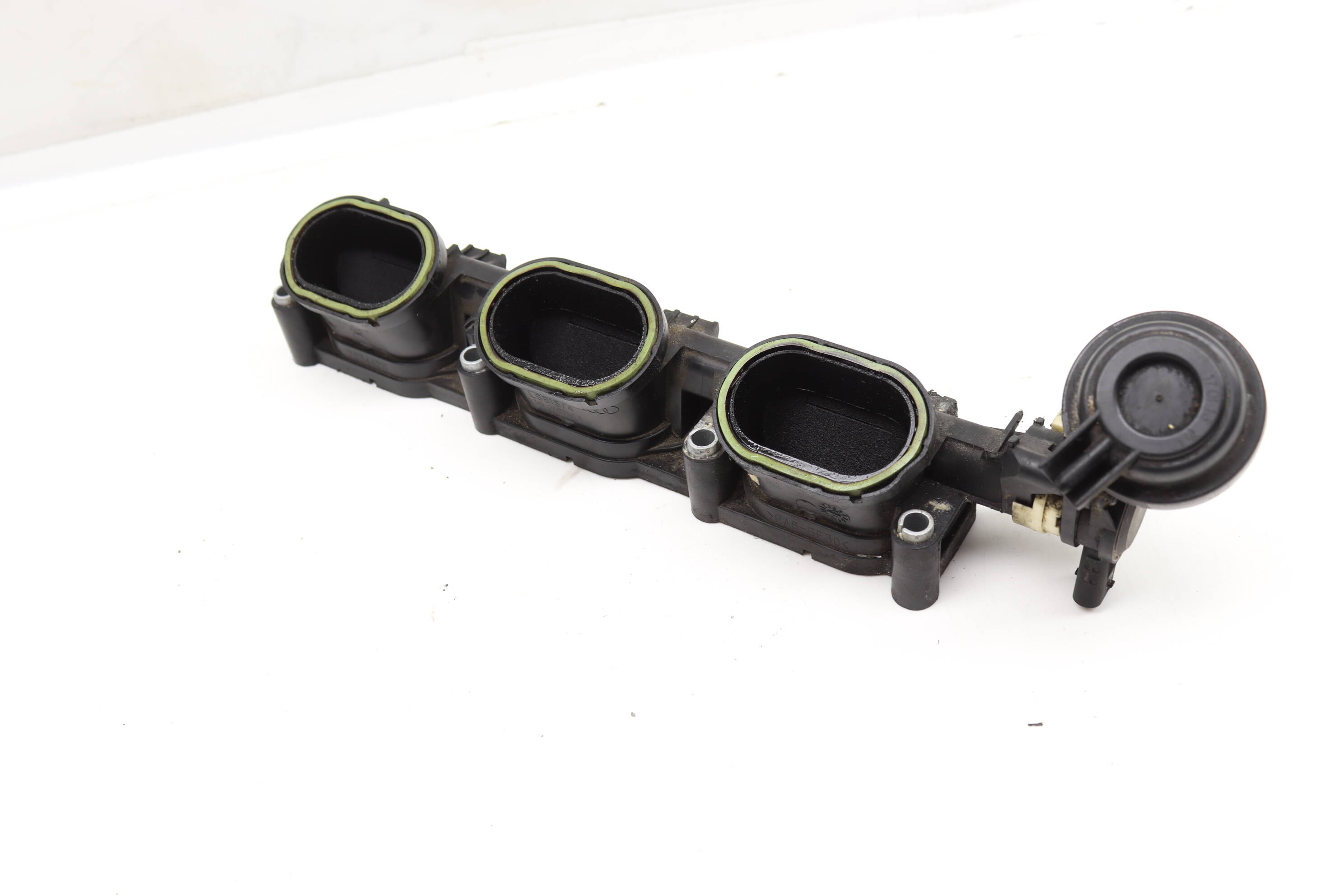 Audi Lower Intake Manifold Air Distribution Housing 06E133110AL